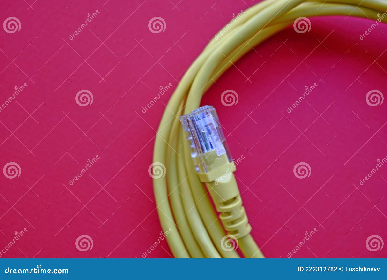 Cable De Paira Retorcido Que Se Utiliza Para Montar Redes Rj45 Foto de ...