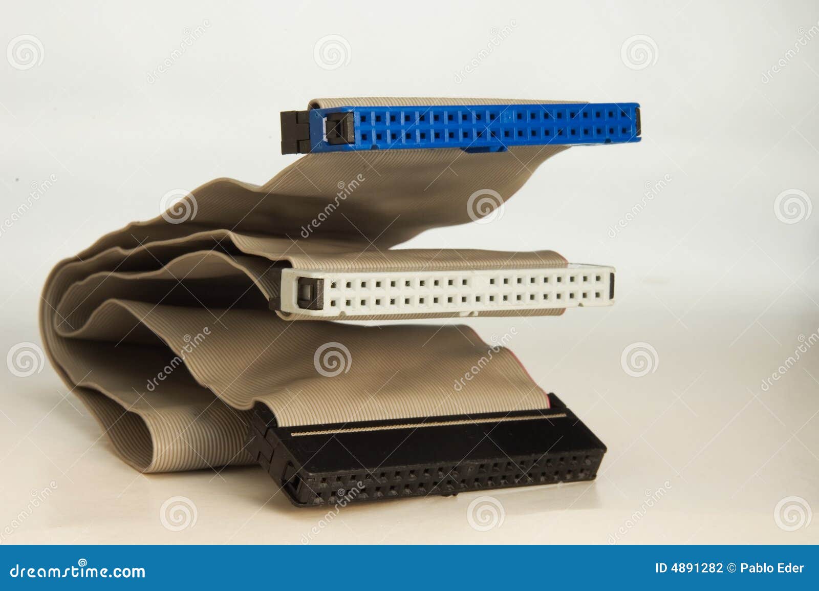 Cable del IDE foto de archivo. Imagen de cobre, internet - 4891282