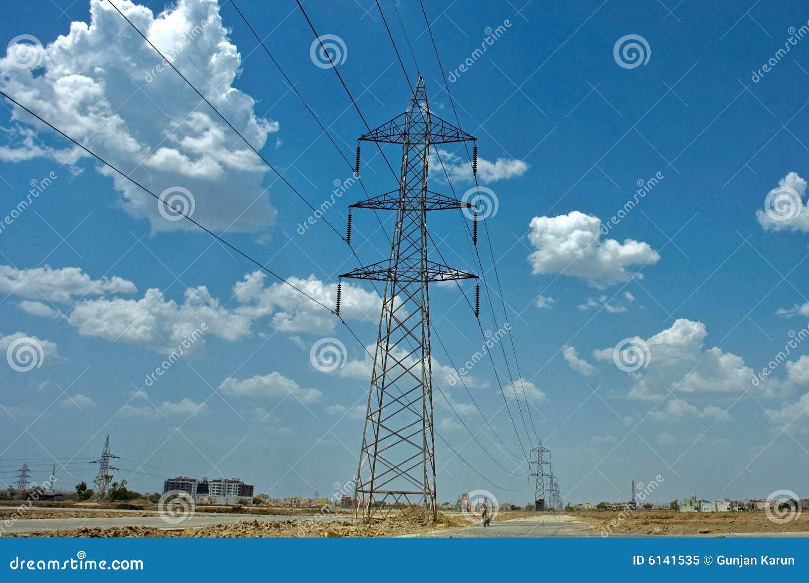 Electric Towers Foton - Gratis och royaltyfria stockfoton från Dreamstime