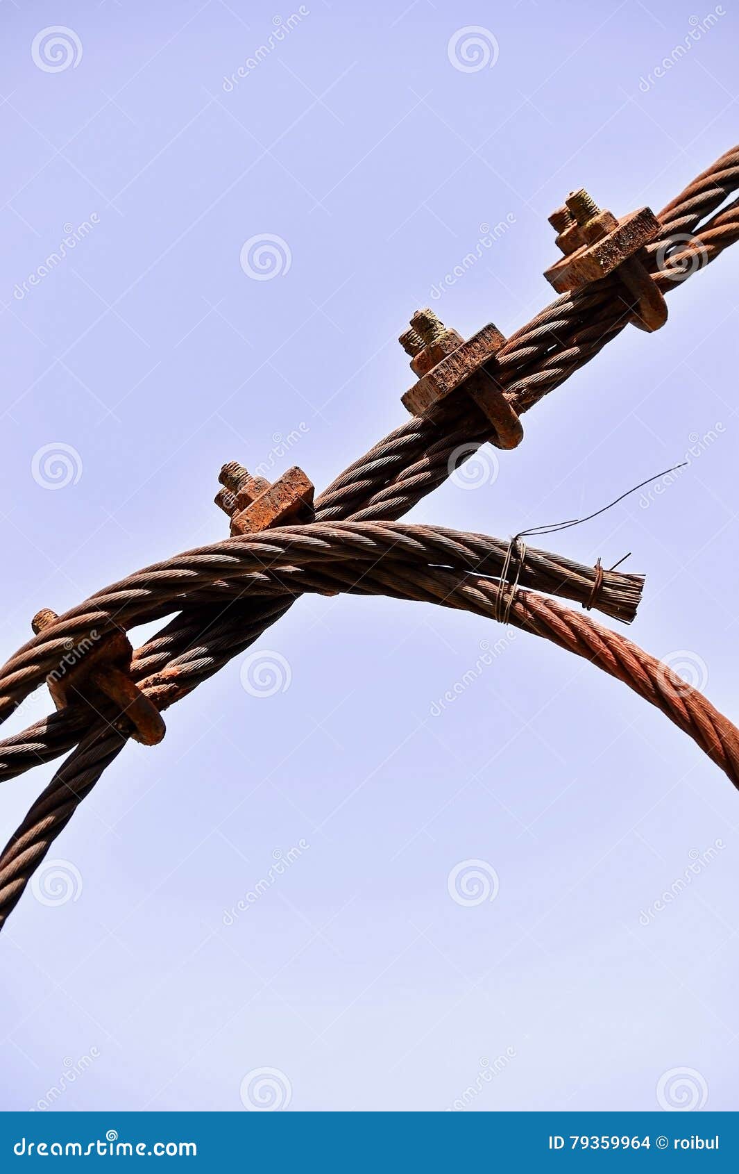 Cable industrial oxidado foto de archivo. Imagen de oxidado - 79359964