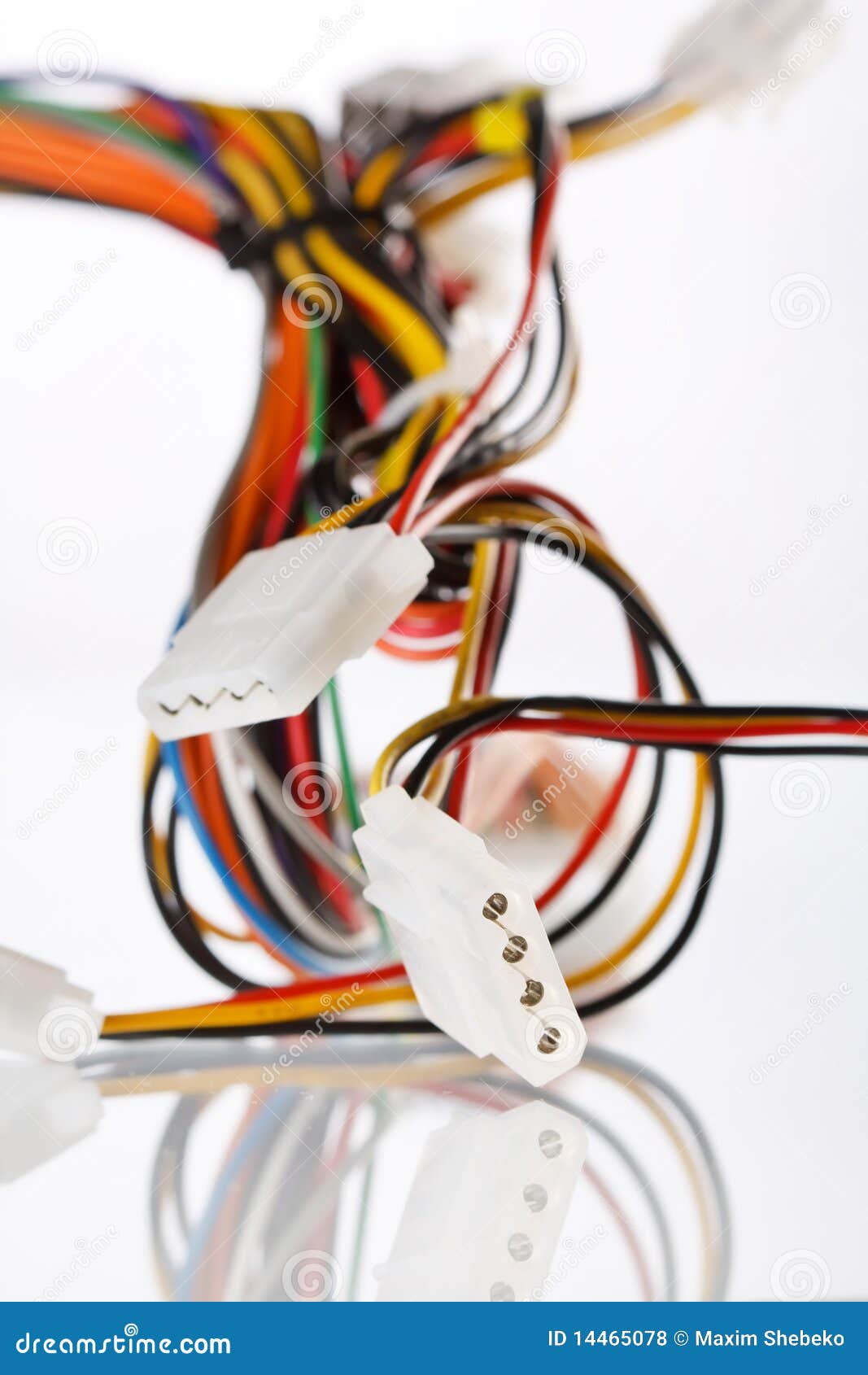 Cable Multicolor Del Ordenador Foto de archivo - Imagen de textura ...