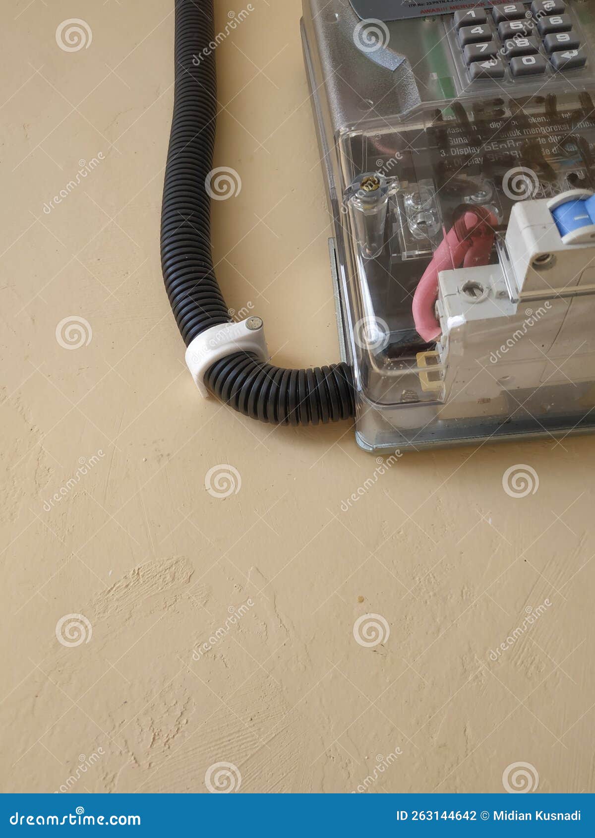 A cable set box PLN stock photo. Image of cable, wing - 263144642