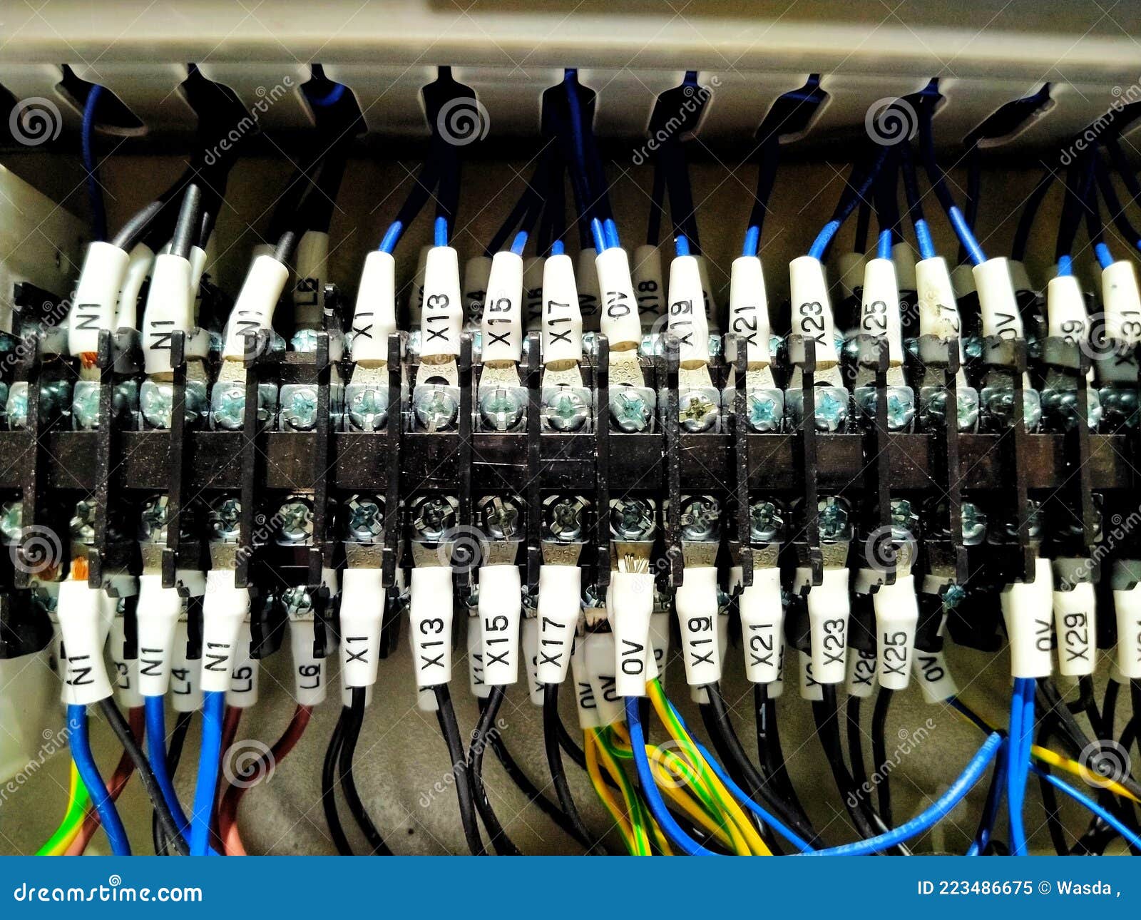 Cable Terminals Royalty-Free Stock Photo | CartoonDealer.com #58084101