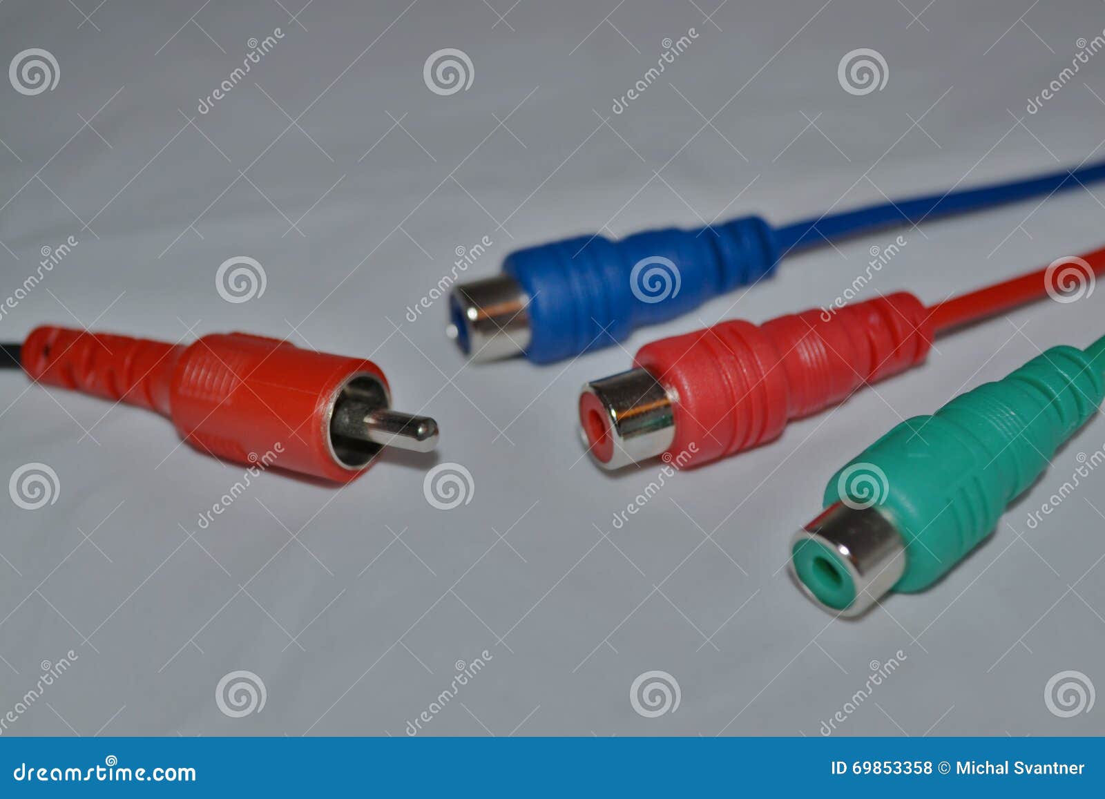 Cables Coloreados Desconectados Foto de archivo - Imagen de ...