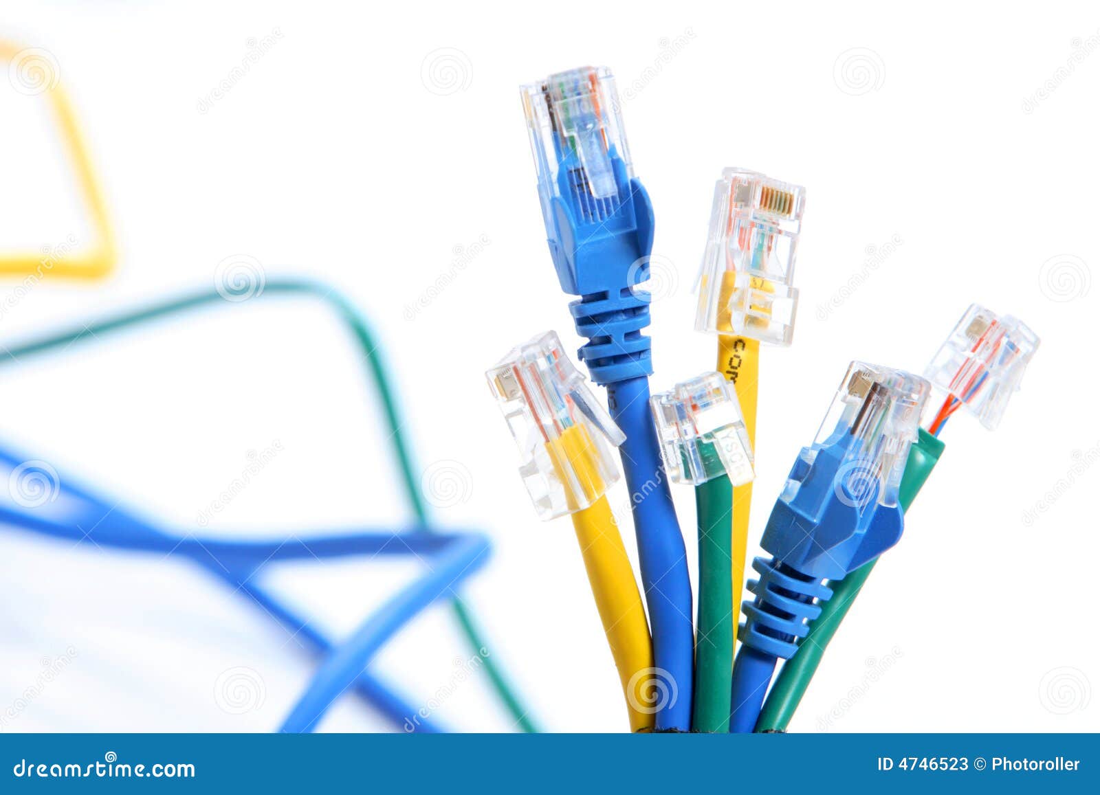 Cables de Eithernet imagen de archivo. Imagen de alambre - 4746523