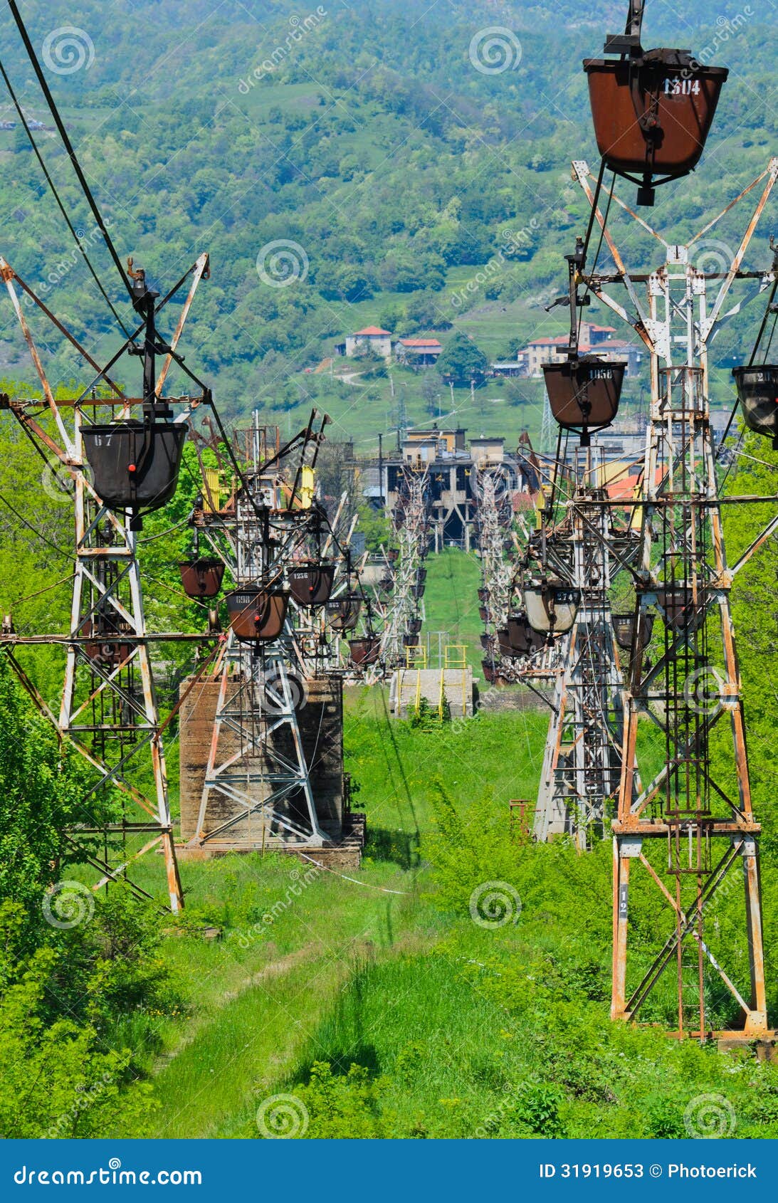 Cableway for freight stock image. Image of masts, coal - 31919653