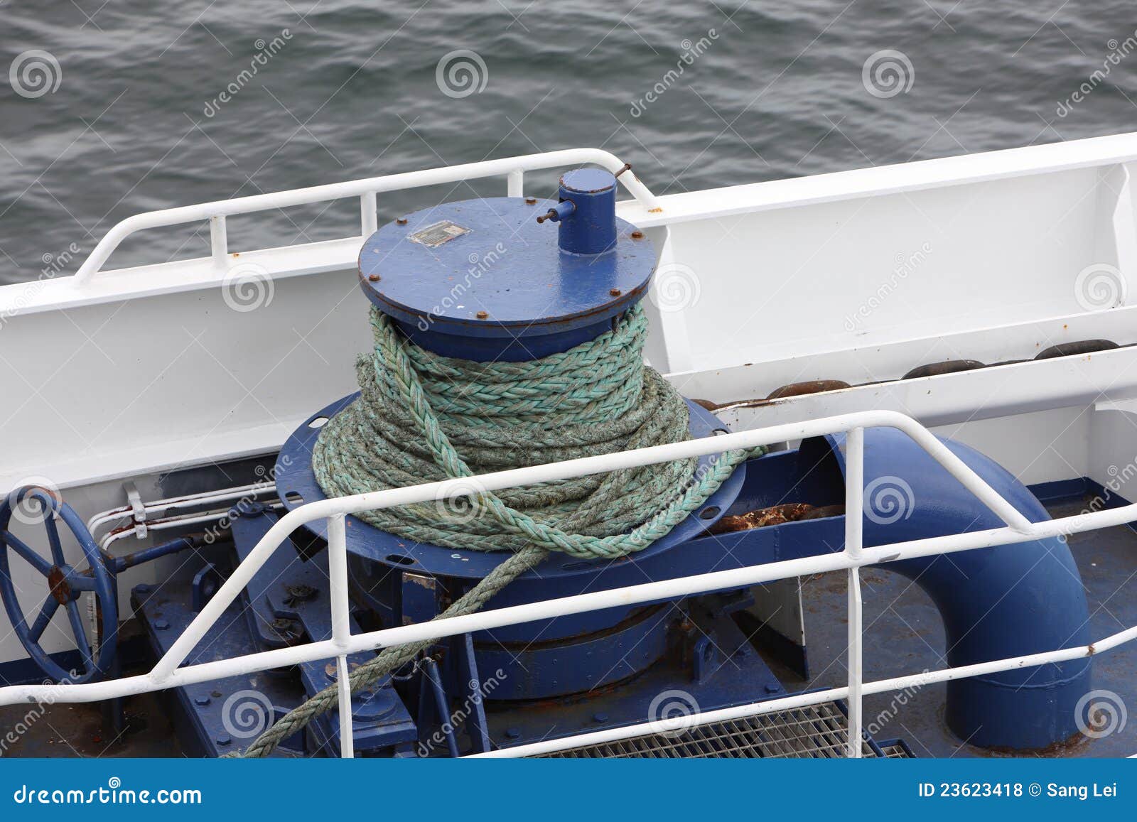 Cabo no barco foto de stock. Imagem de carga, transporte - 23623418