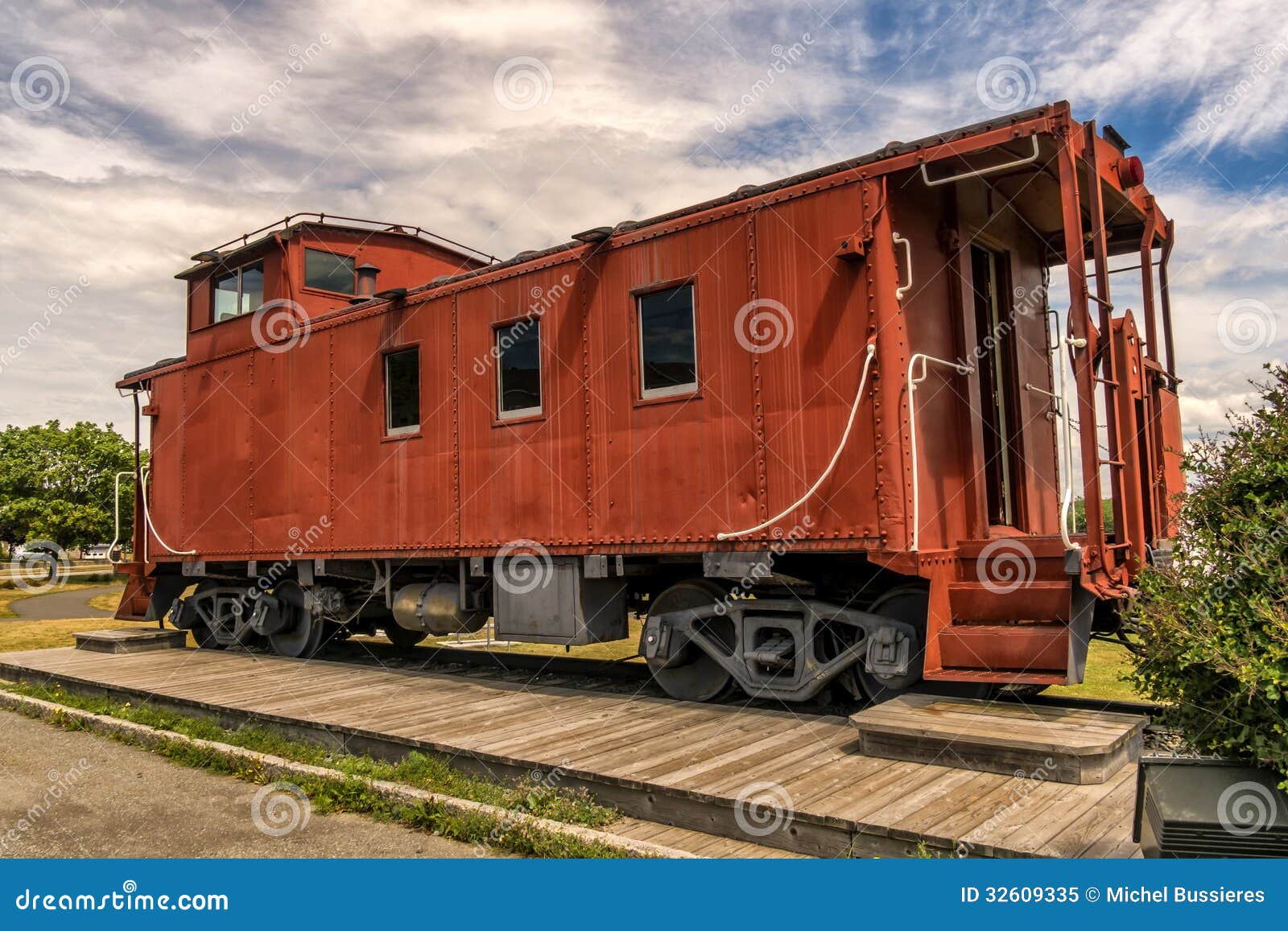 Caboose stock image. Image of exterior, tracks, last - 32609335