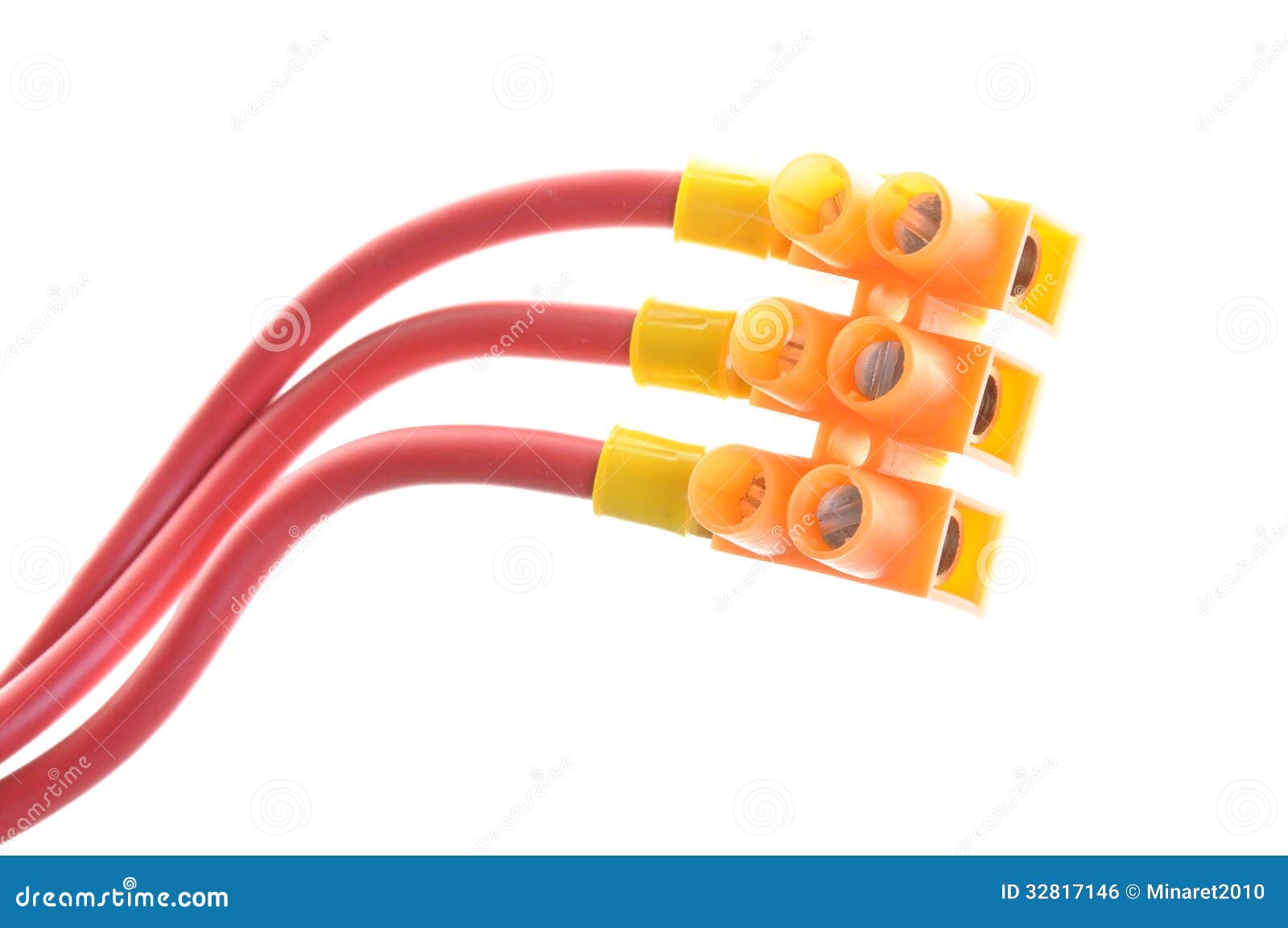 Cabos Elétricos Da Instalação Com Bloco De Terminais Foto de Stock ...