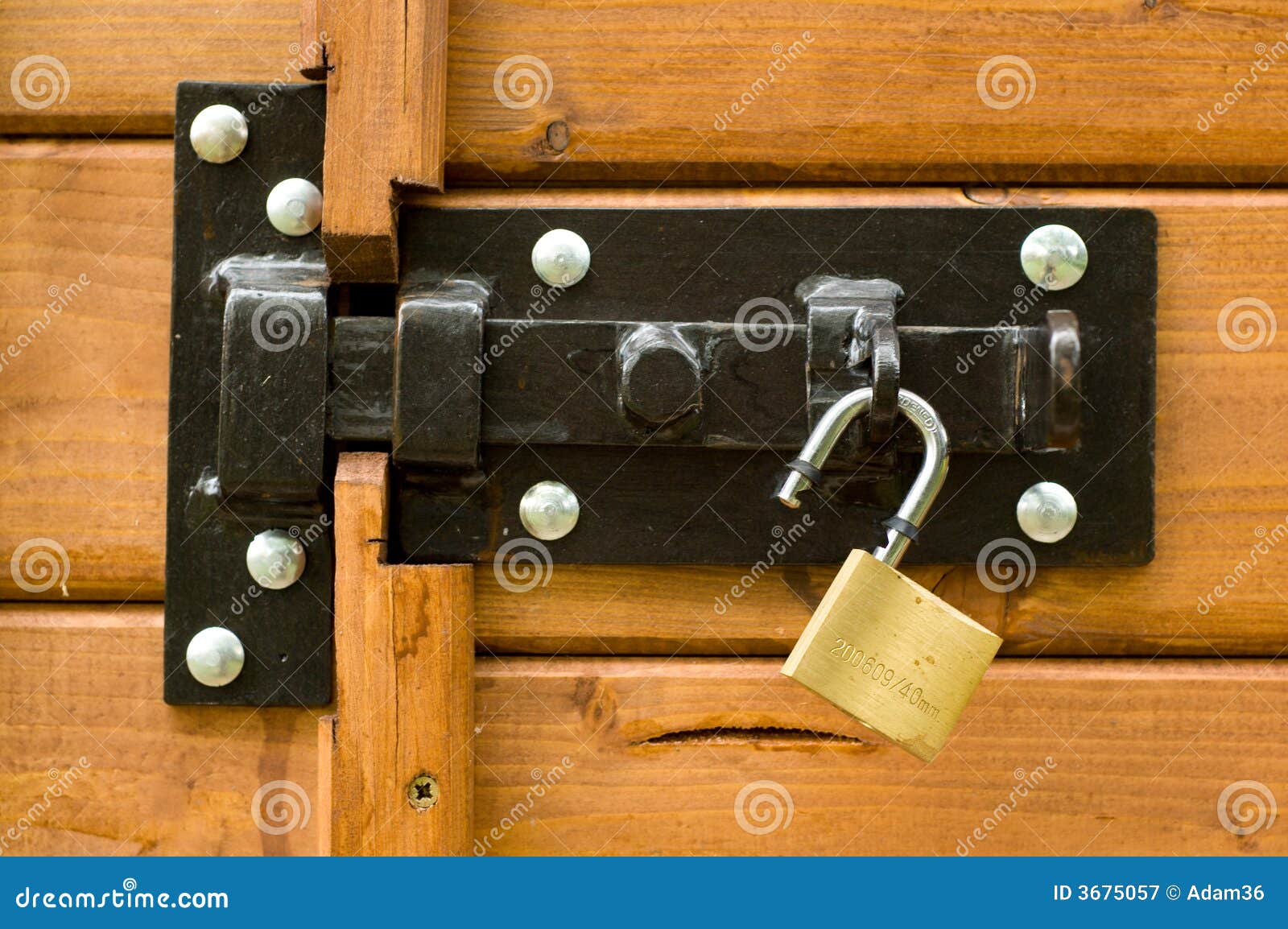 Cadeado aberto imagem de stock. Imagem de confidencial - 3675057
