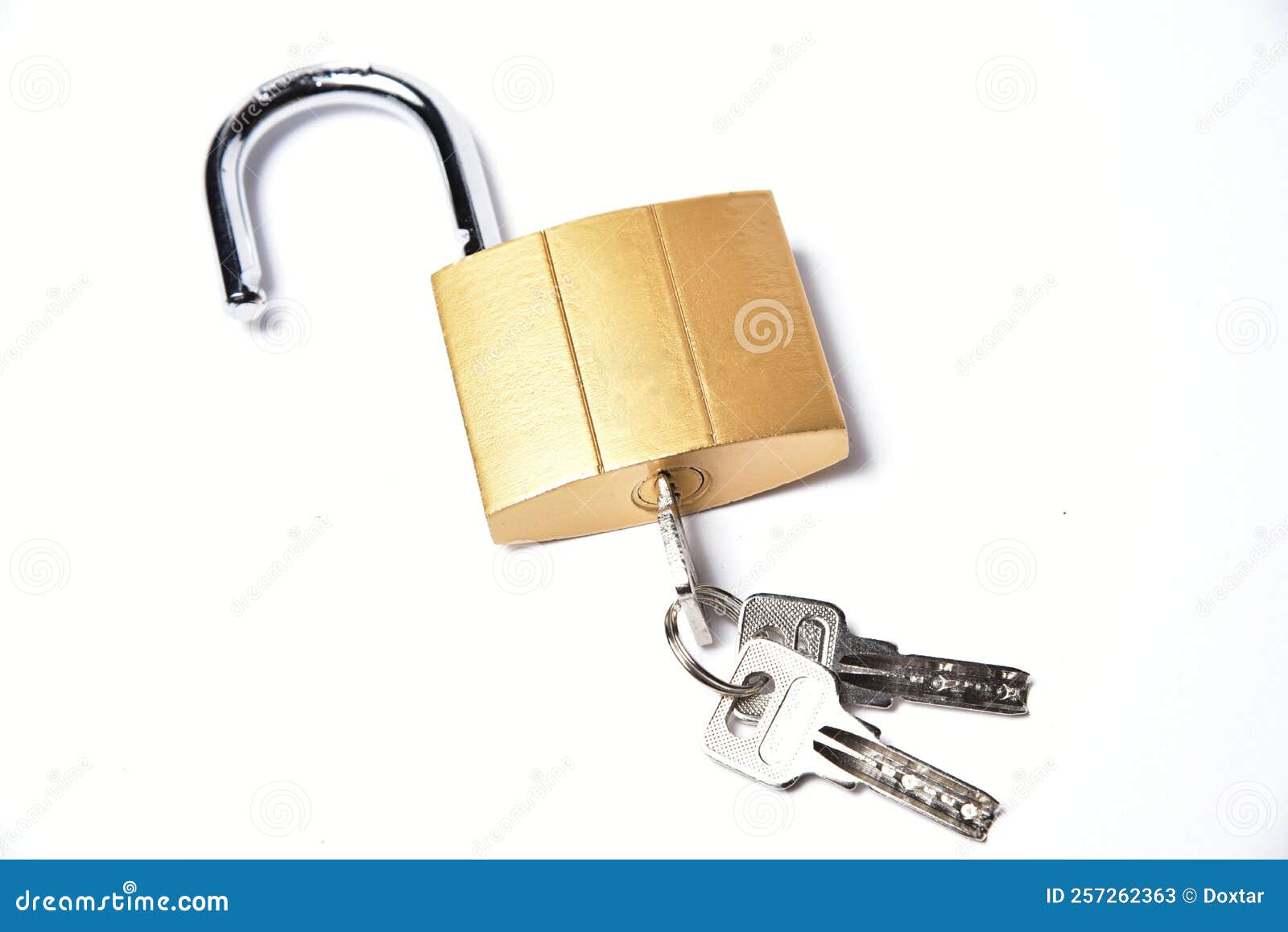 Cadeado De Ferro Com Teclas Sobre Fundo Branco Imagem de Stock - Imagem ...