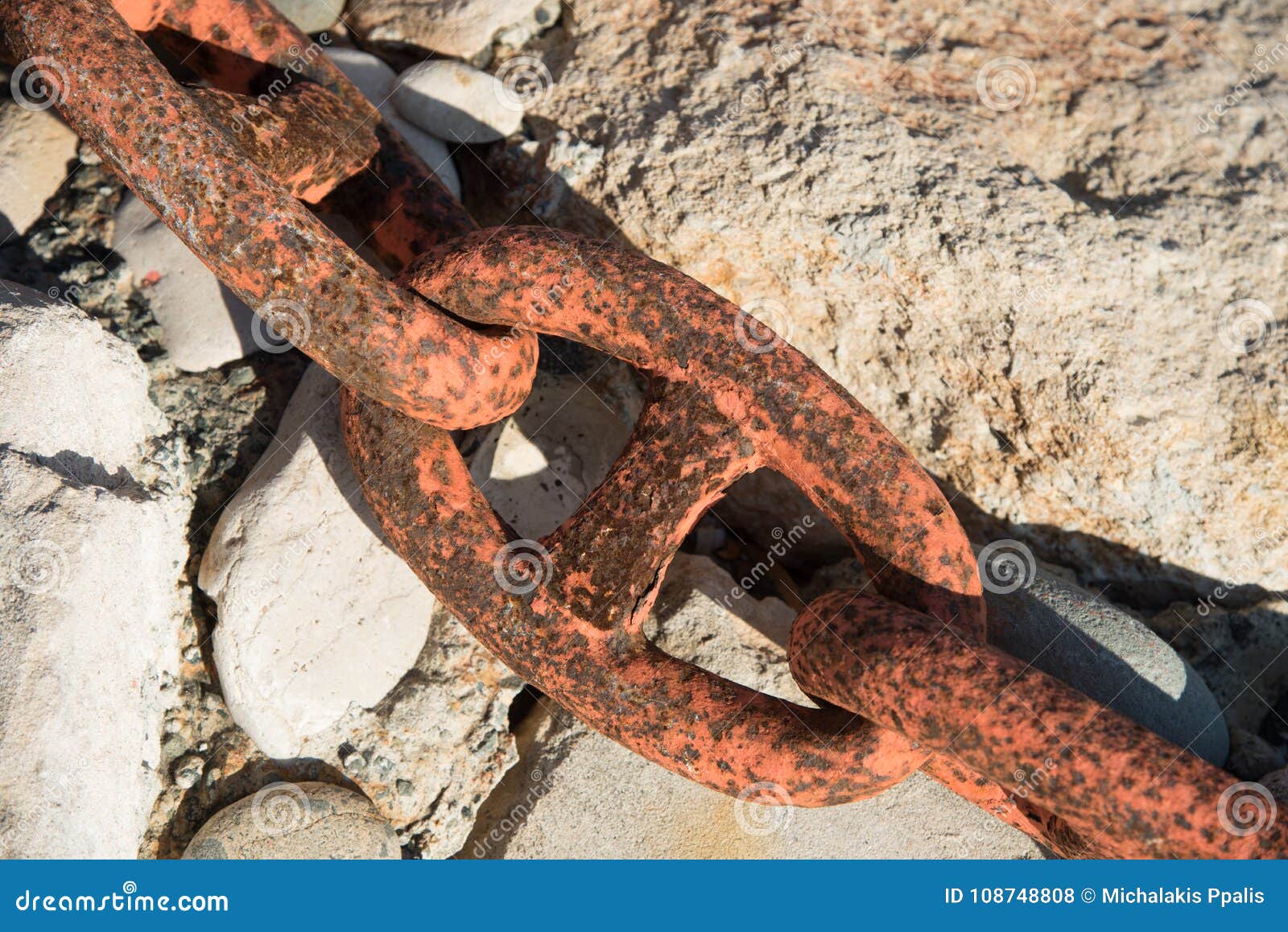 Cadena Industrial Oxidada Del Metal Foto de archivo - Imagen de ...