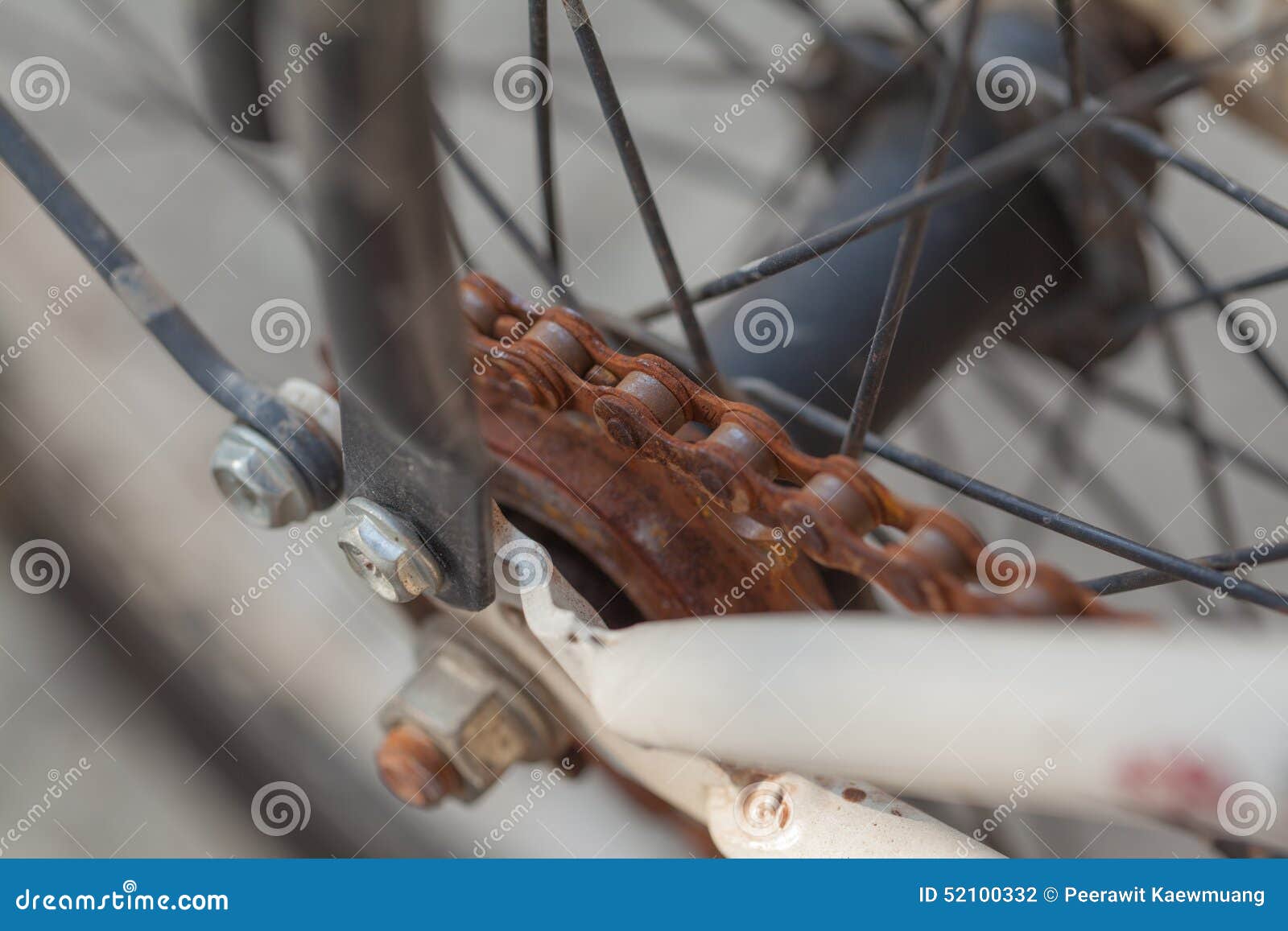 Cadena Oxidada Vieja De La Bici Foto de archivo - Imagen de bici, viejo ...