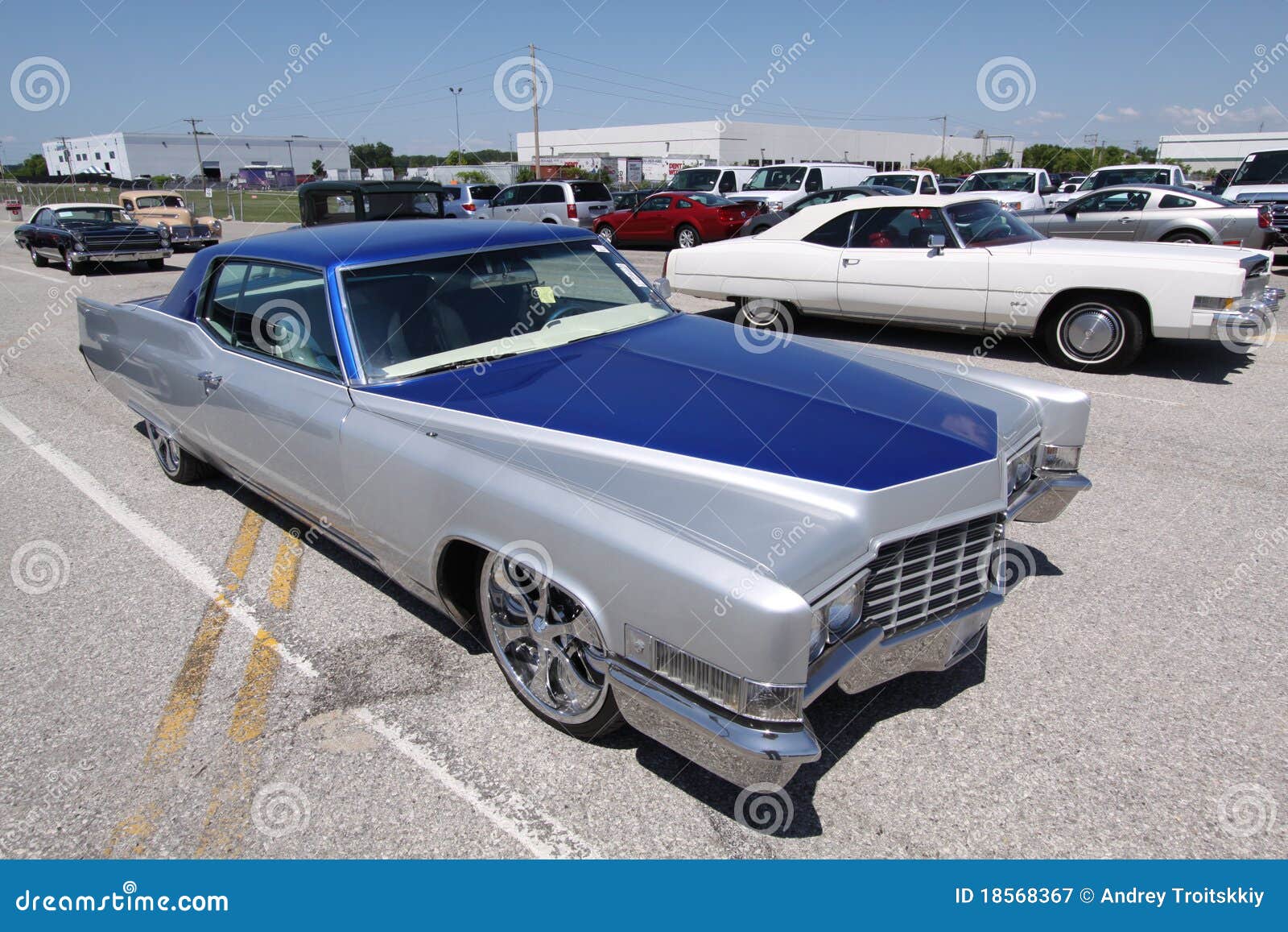 Cadillac coupe de Ville editorial photography. Image of styling - 18568367