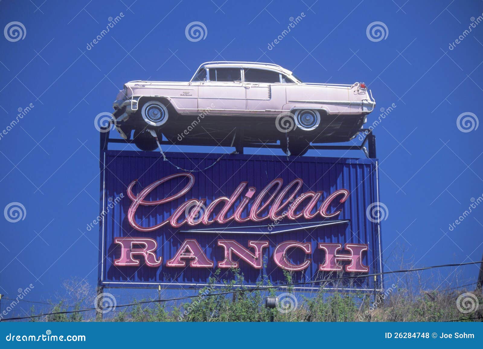 Cadillac Ranch editorial stock photo. Image of pink, color - 26284748