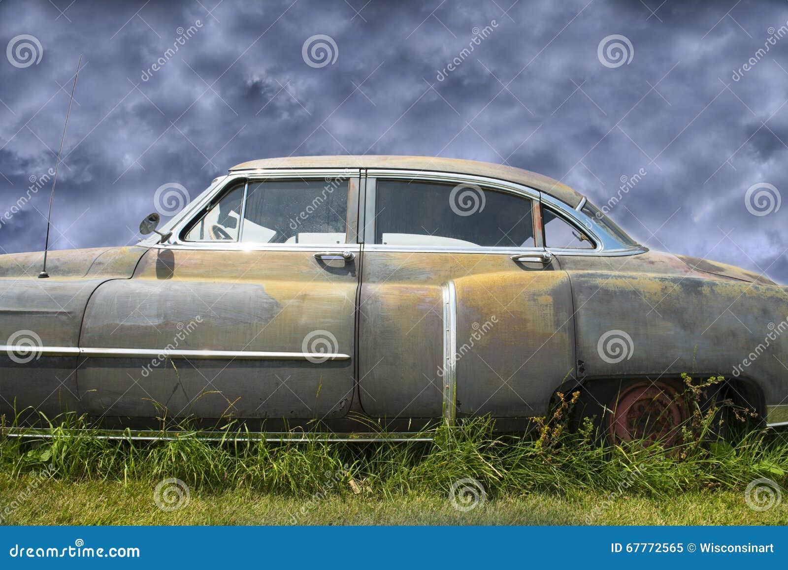 Cadillac Viejo, Rusty Vintage Car Imagen de archivo - Imagen de viejo ...