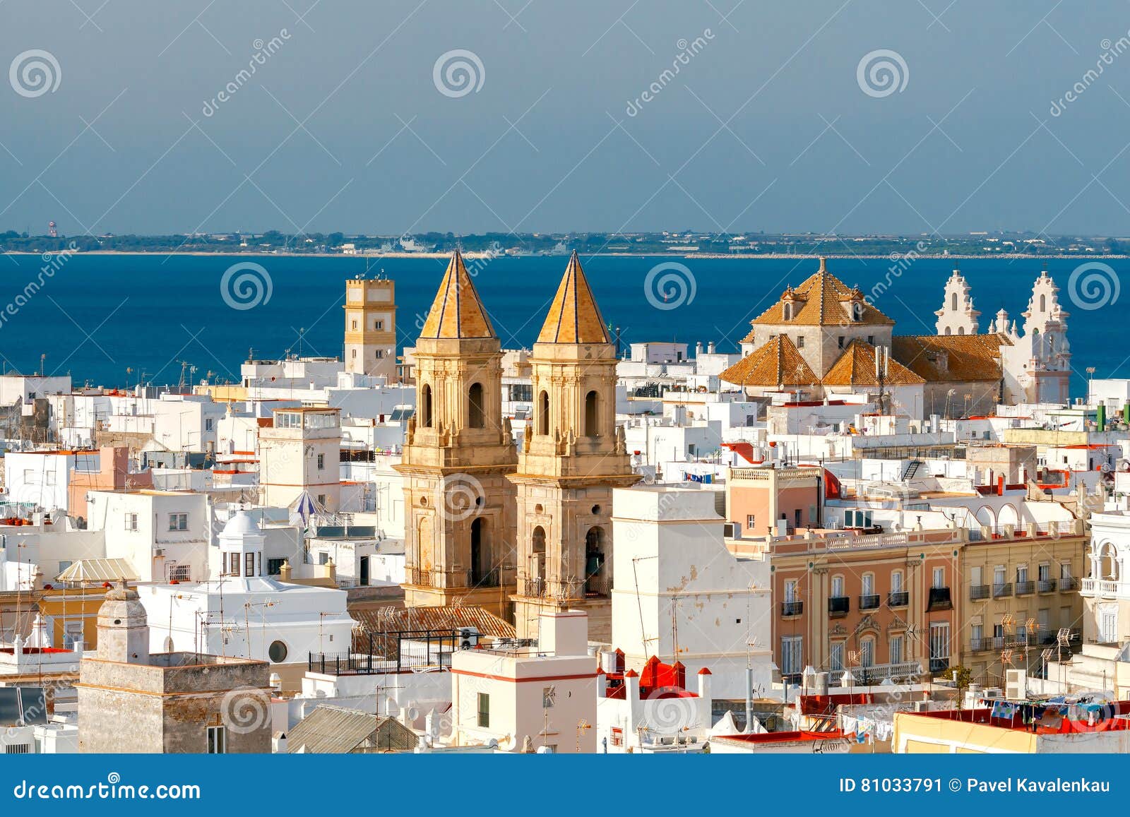 Cadix Vue Aérienne De La Ville Image stock - Image du course ...