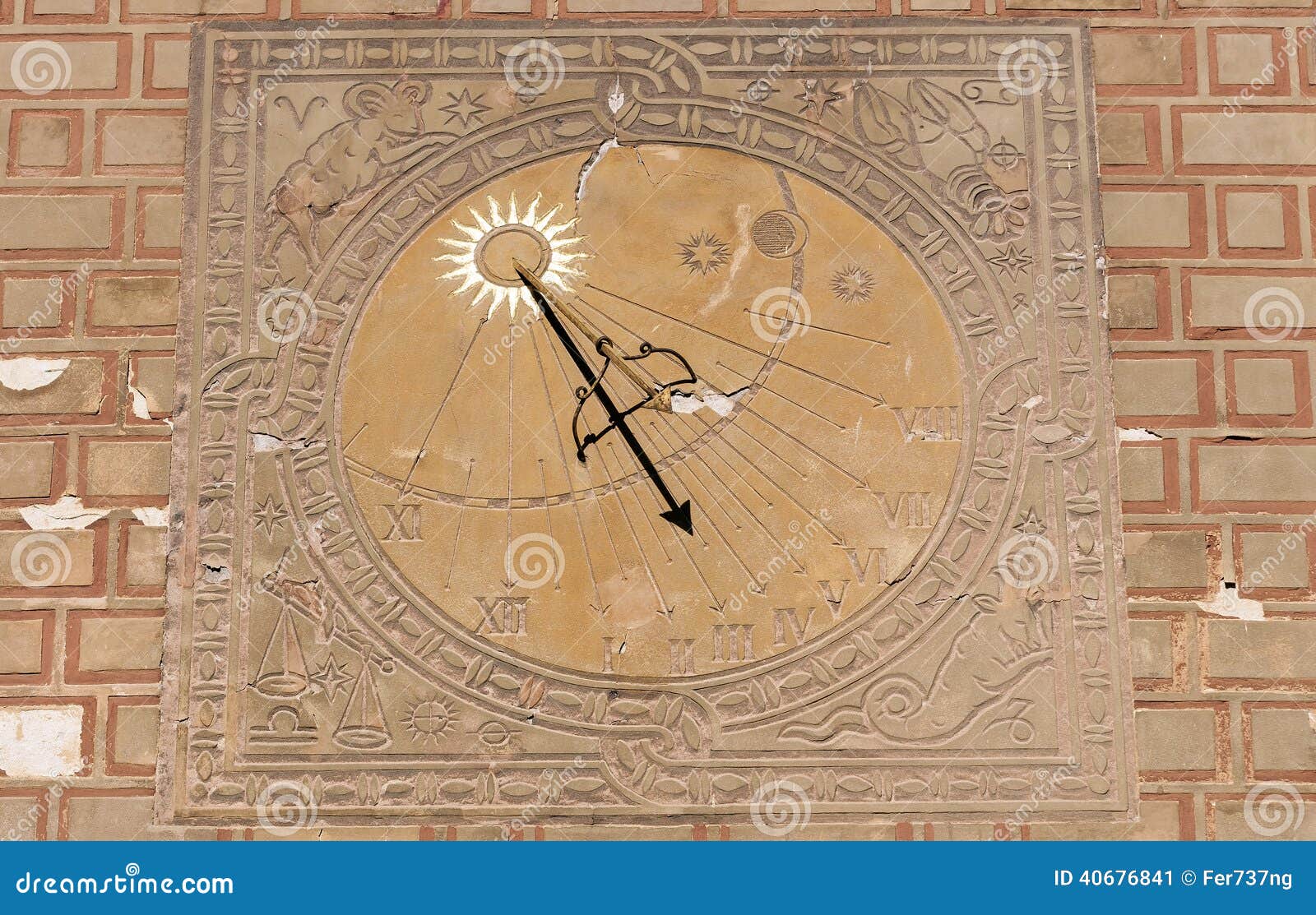 Cadran Solaire, Horloge Solaire Image stock - Image du médiéval, minute ...