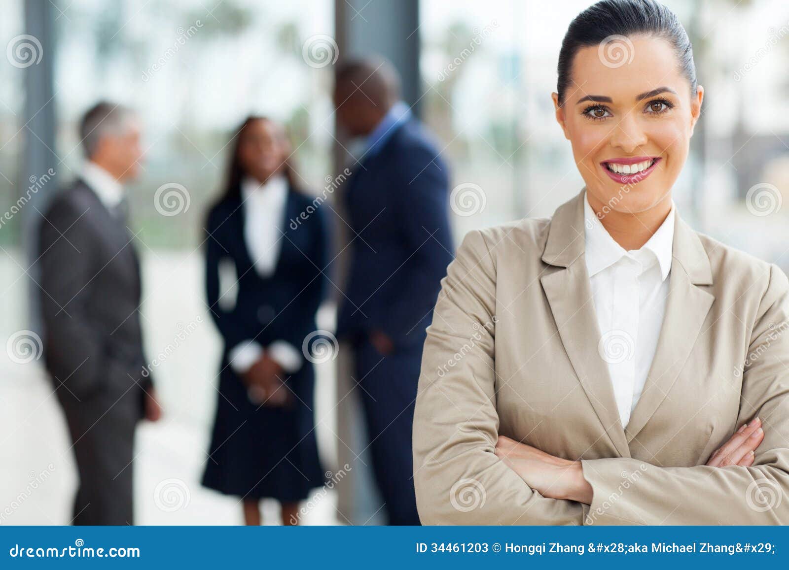 Cadre commercial attirant image stock. Image du directeur - 34461203