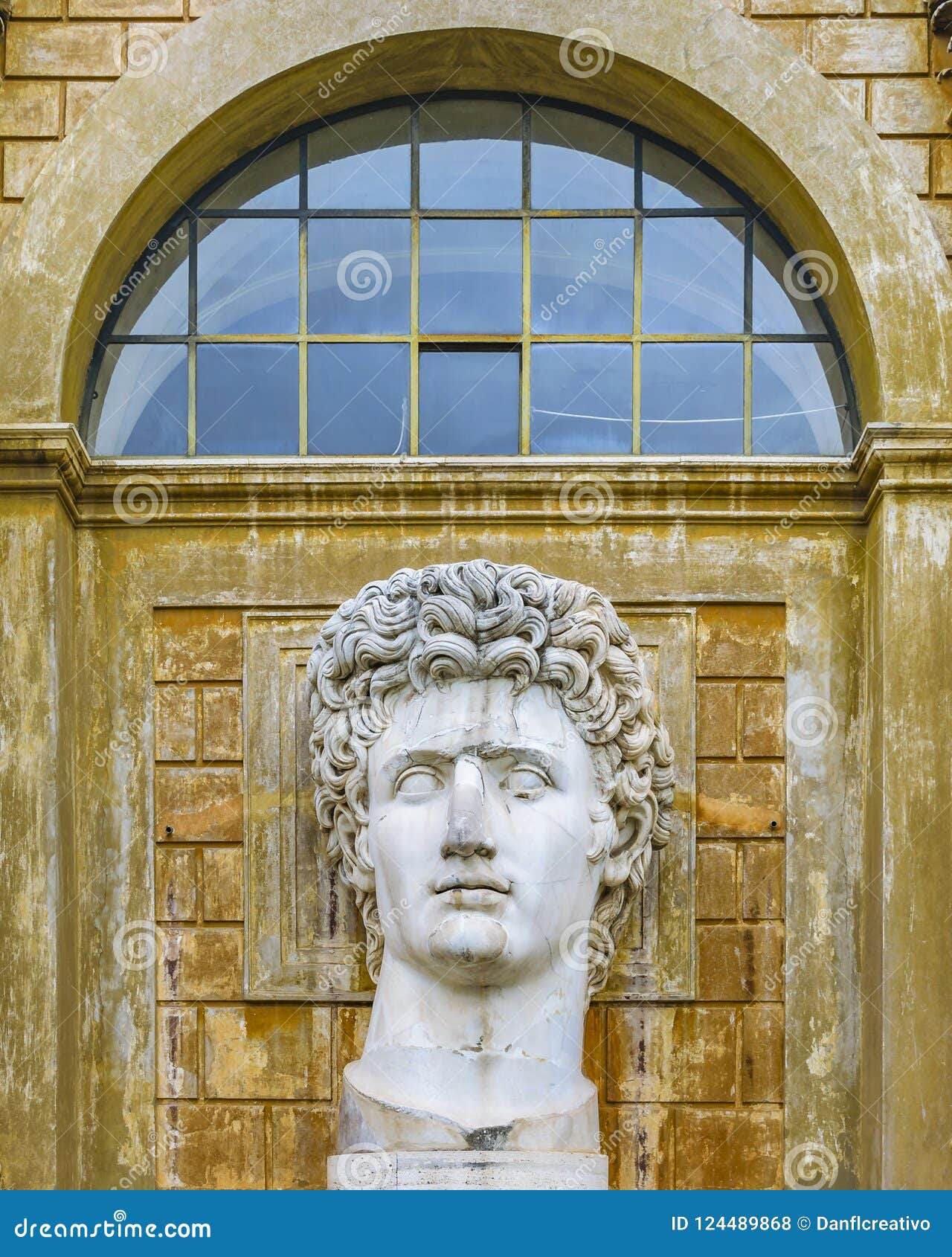 Caesar Augustus Statue in Courtyard of the Pigna Vatican Museum ...