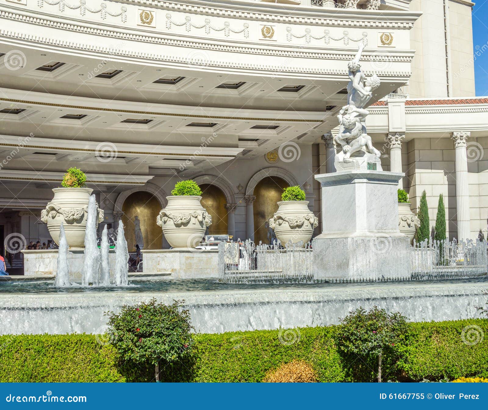 Caesars Palace fountain editorial image. Image of attractions - 61667755