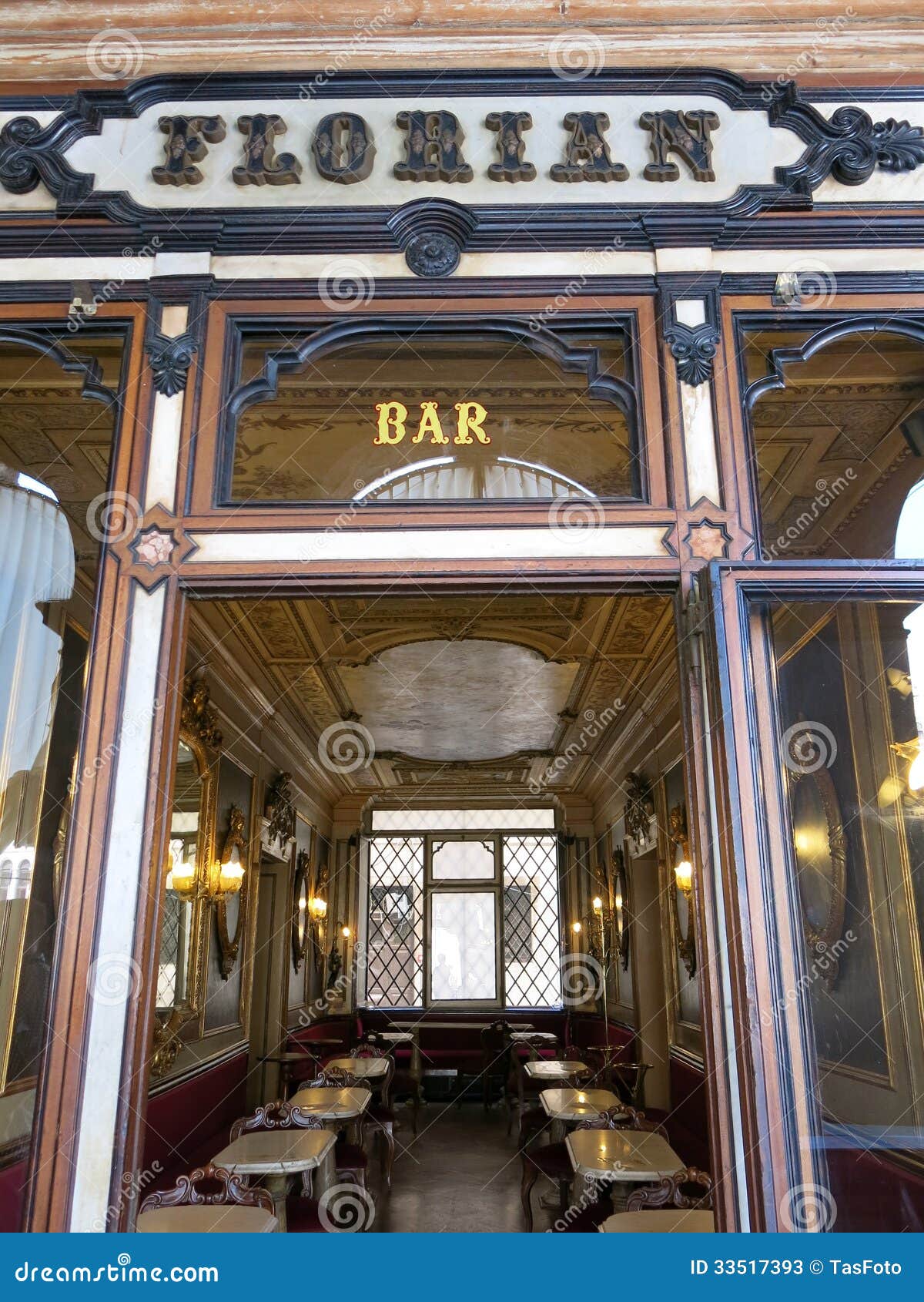 Café Florian, Venise photo stock éditorial. Image du place - 33517393