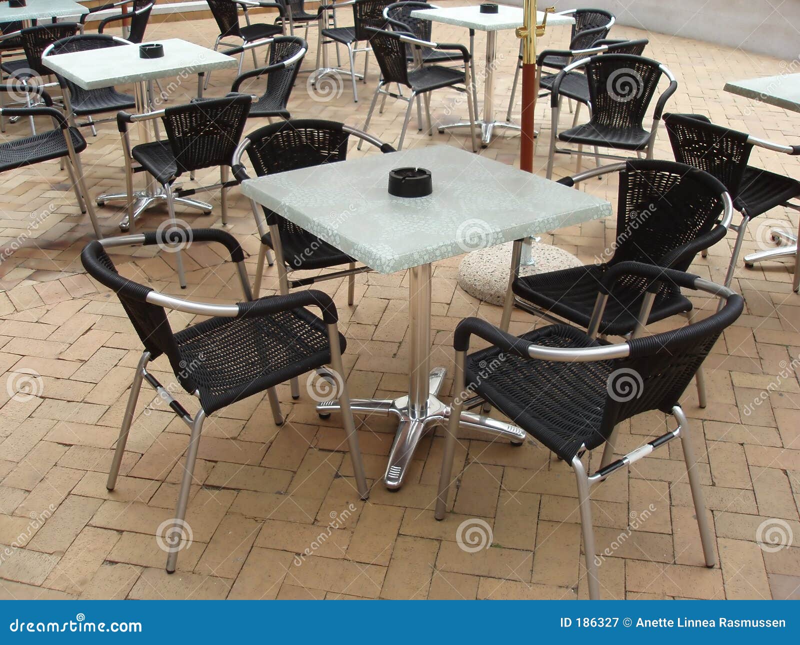 155 Caf Tables Chairs Stock Photos - Free & Royalty-Free Stock Photos ...