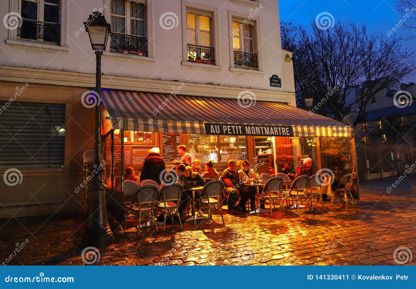 The Cafe Au Petit Montmartre is a Cafe in the Montmartre at Rainy Night ... The Cafe Au Petit Montmartre is a Cafe in the Montmartre at Rainy Night ...