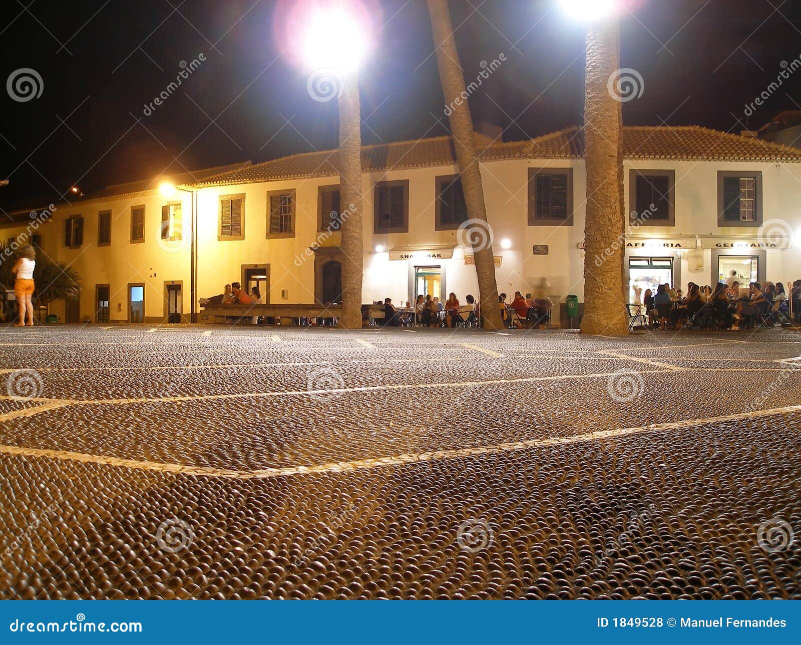 Cafe bar by night stock photo. Image of outdoor, chatter - 1849528