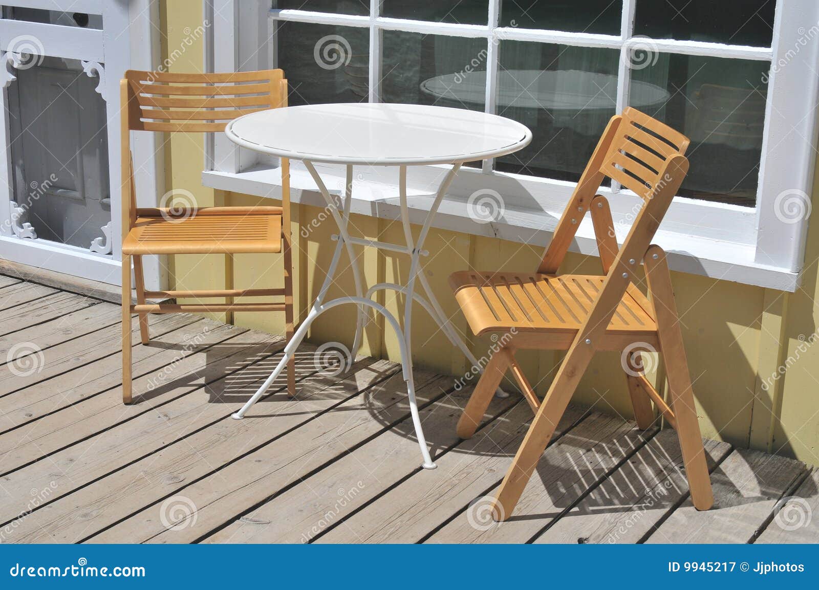 Cafe Patio Table and Chairs Stock Image - Image of outside, metal: 9945217