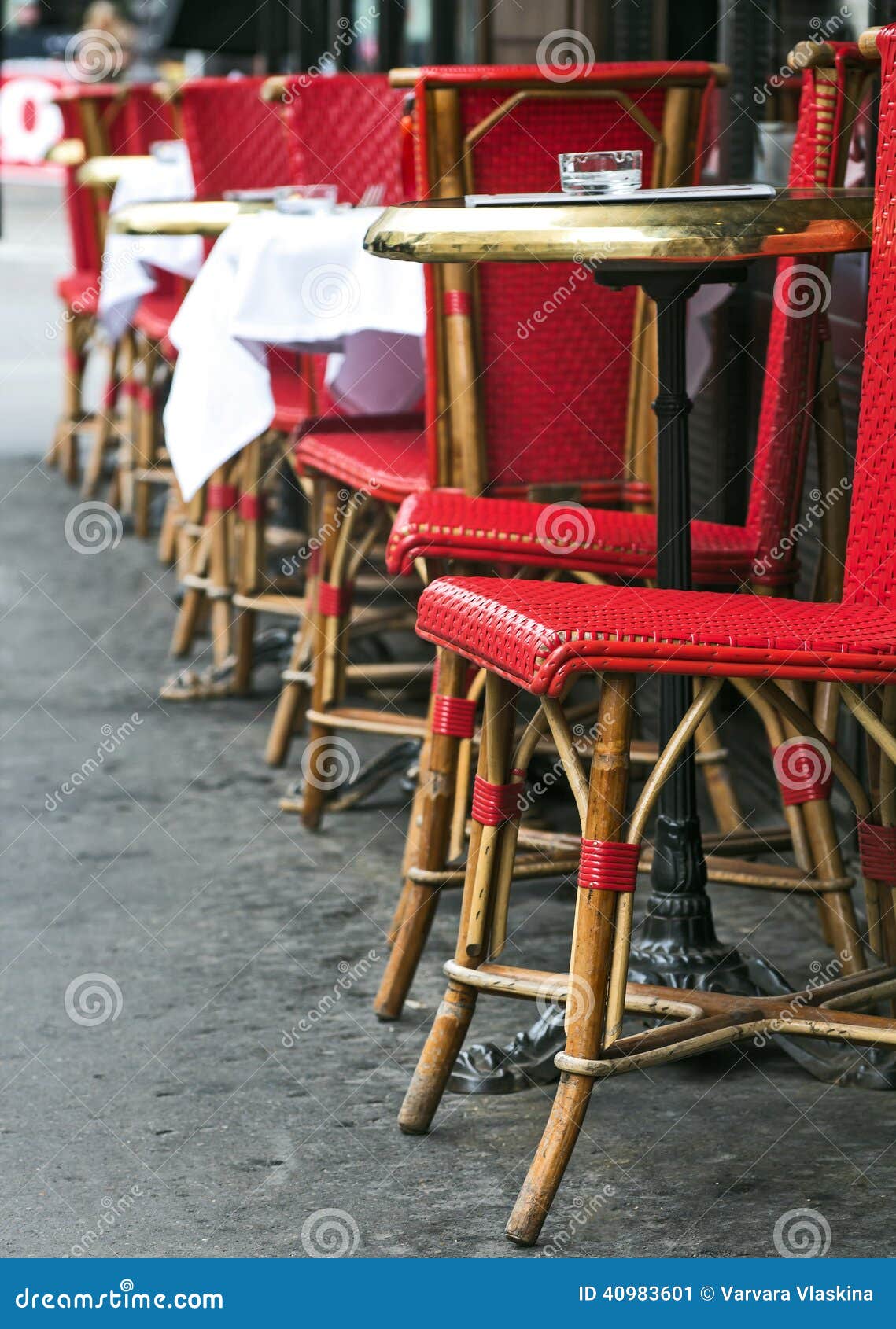 Glance Tables Stock Photos - Free & Royalty-Free Stock Photos from ...