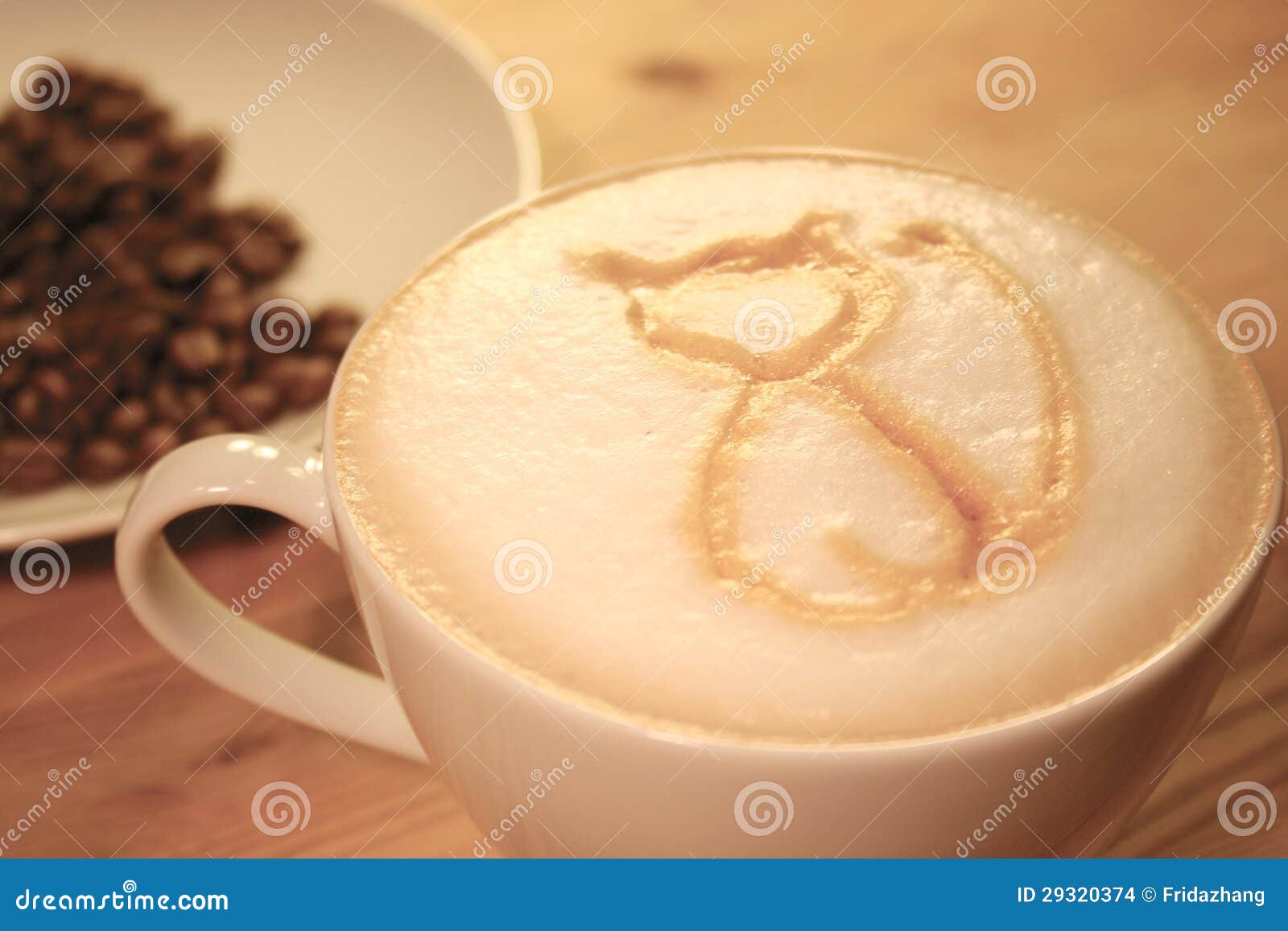 Caffè Latte con un gatto fotografia stock. Immagine di nessuno - 29320374