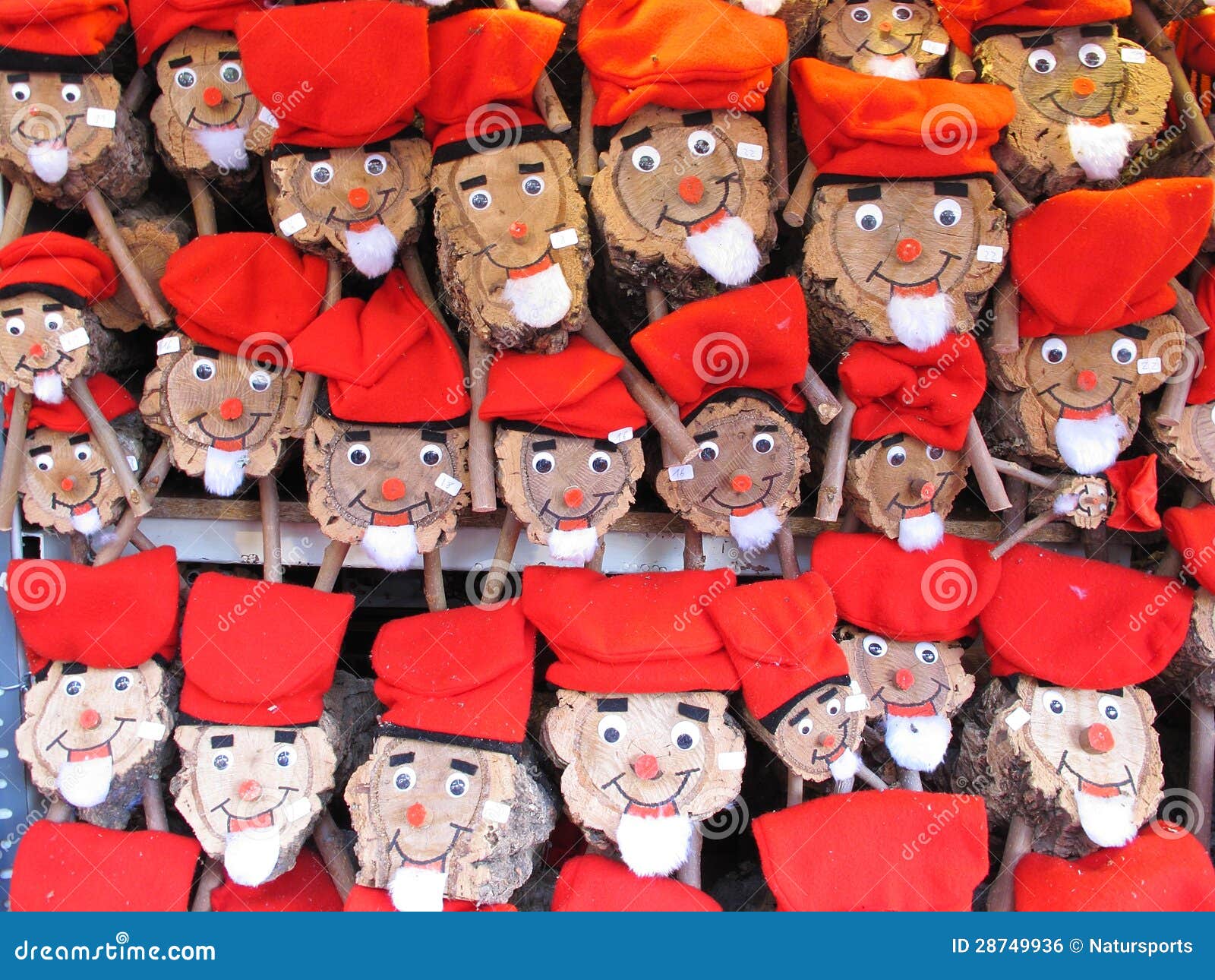 Caga Tio editorial photo. Image of disguised, cheerful - 28749936