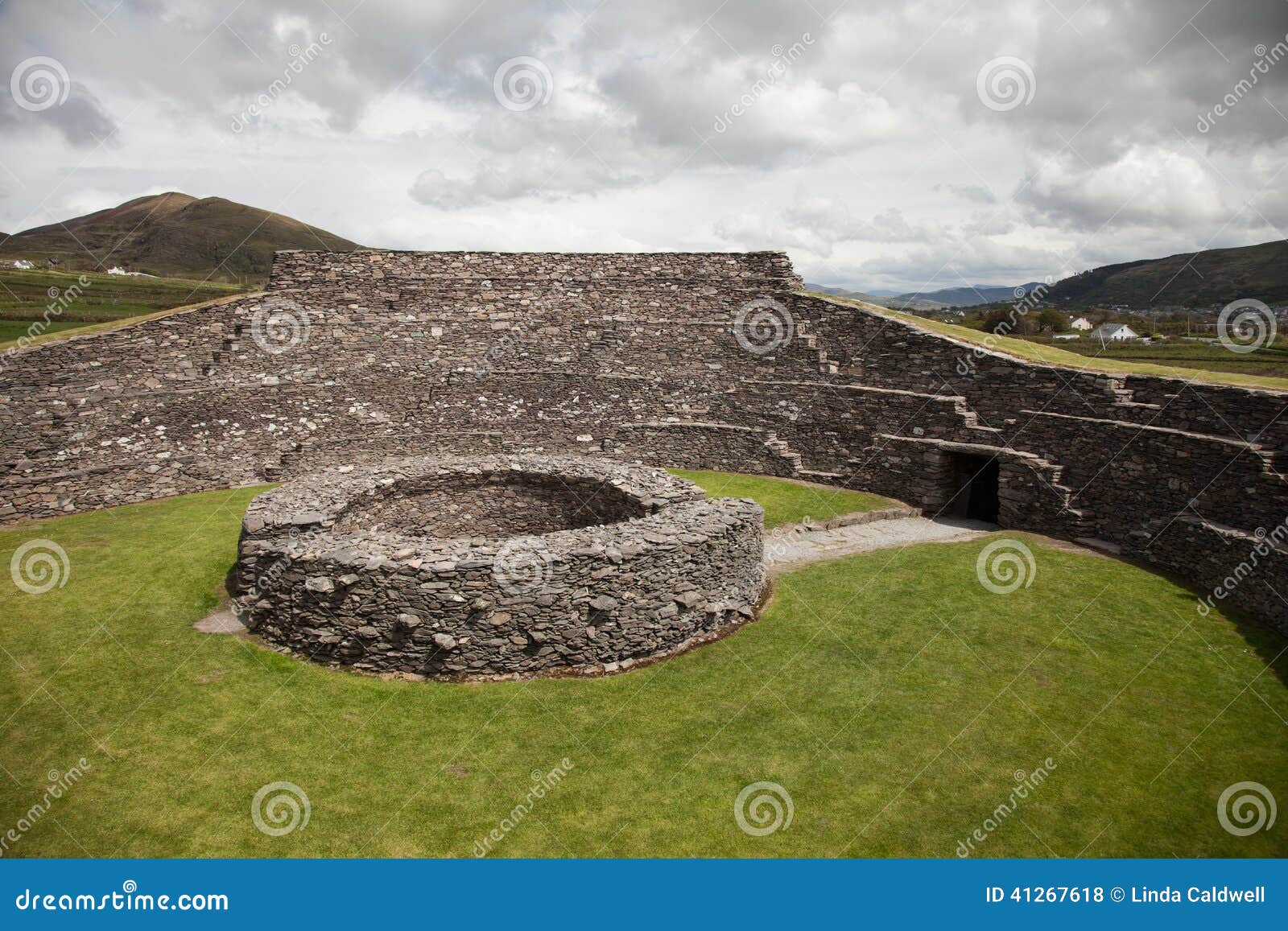 Cahergal Ring Fort, Ireland Stock Photo - Image of ring, kerry: 41267618