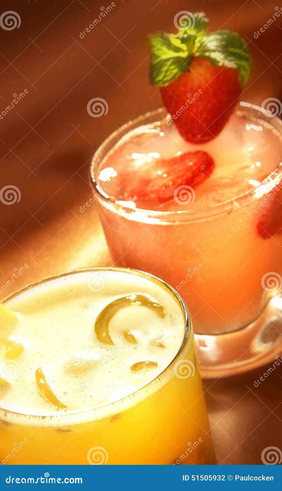 CAIPIRINHAS, BEBIDA BRASILEIRA Foto de Stock - Imagem de vodca, fresco ...