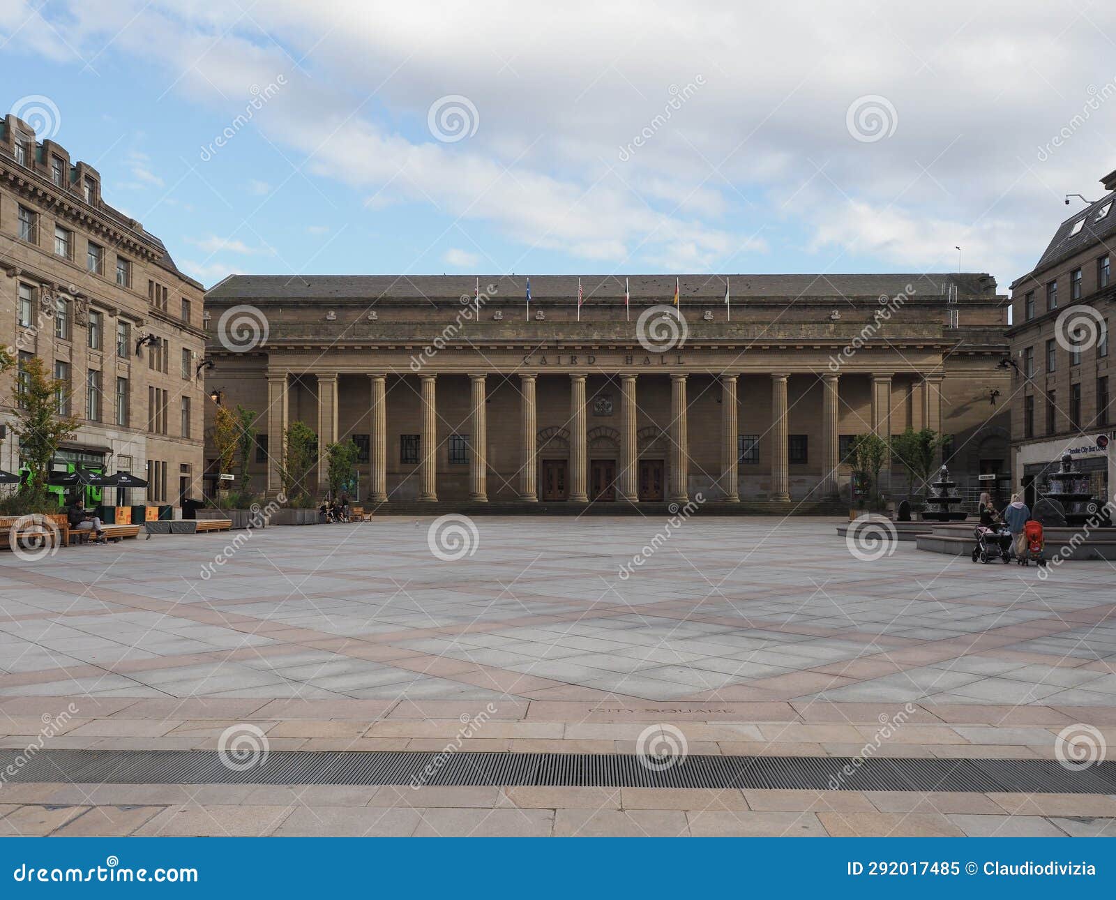 Caird Hall in Dundee editorial image. Image of landmark - 292017485