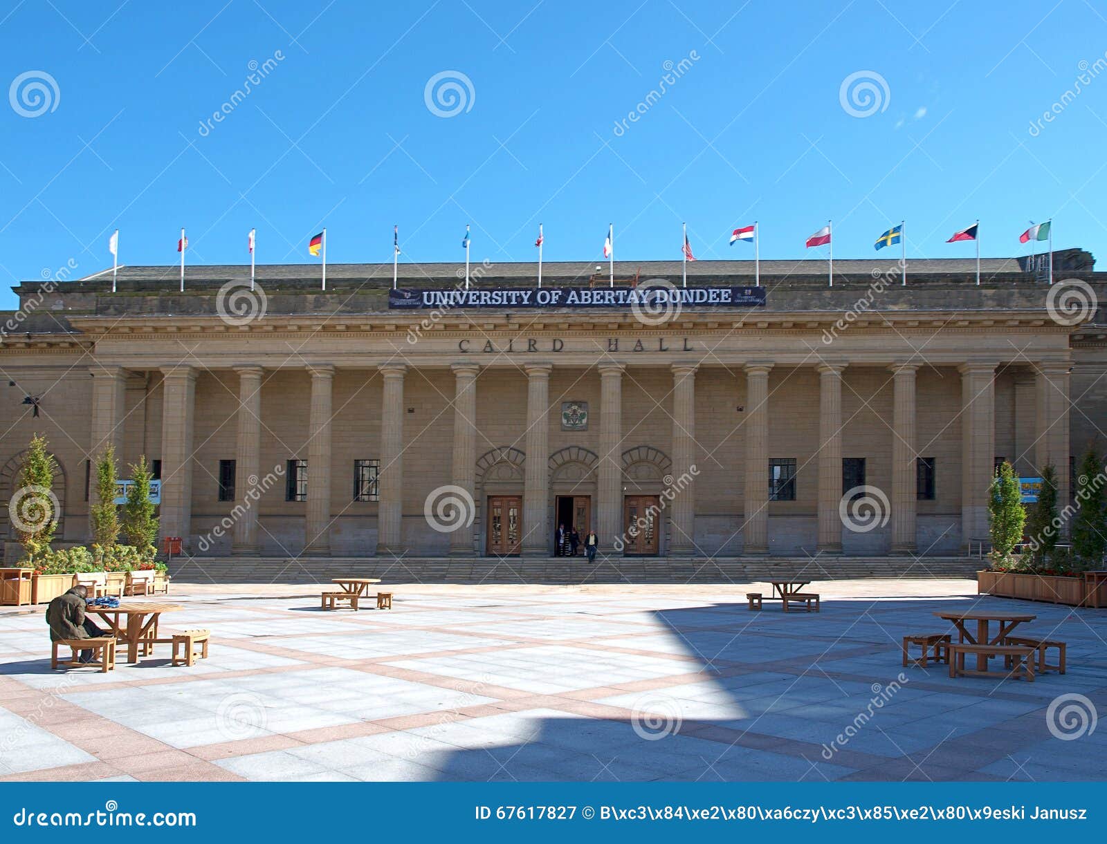 Caird Hall. editorial photography. Image of city, modern - 67617827