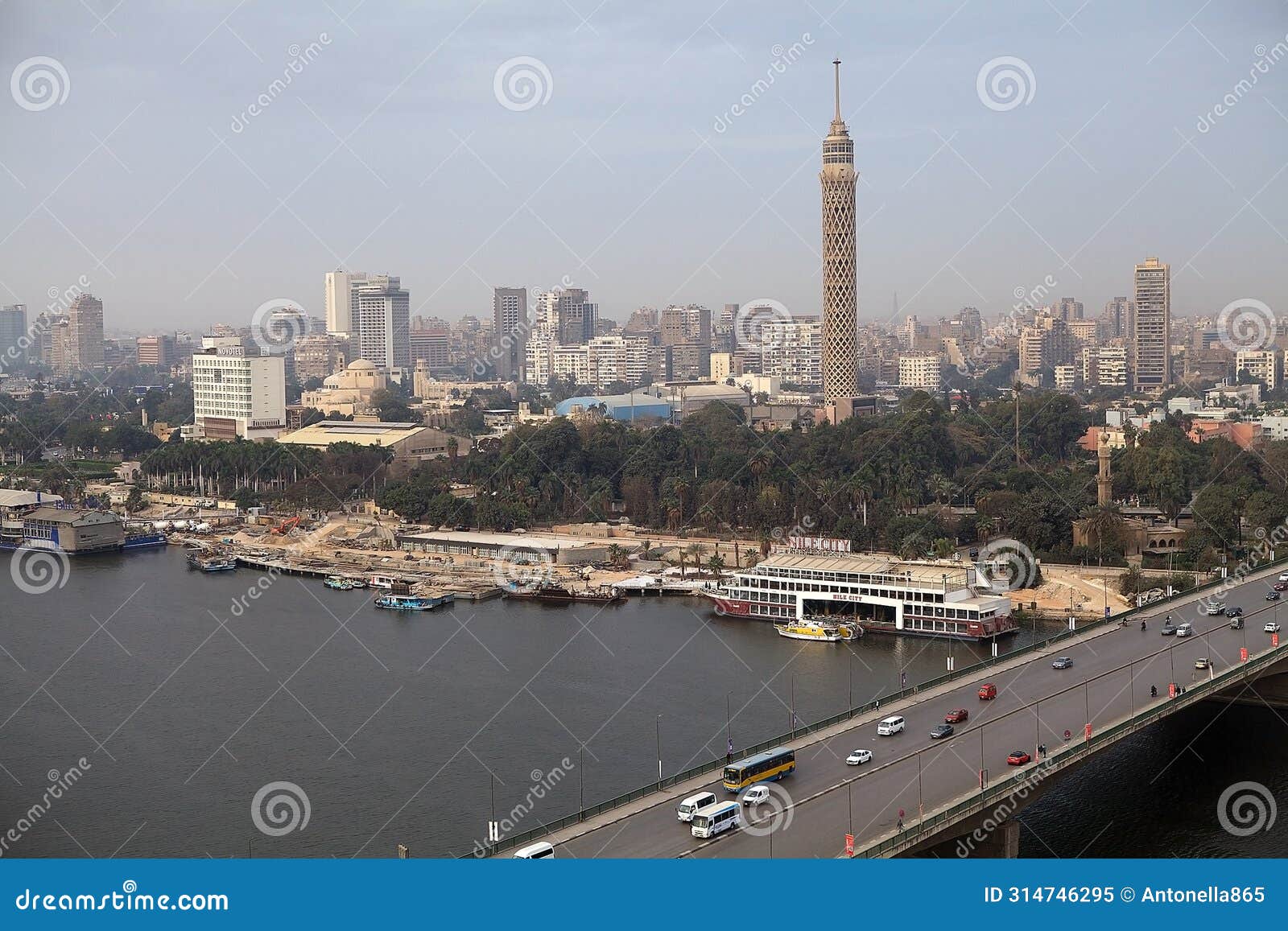 Cairo Cityview with Nile River, Cairo Tower and Bridge, Egypt Editorial ...