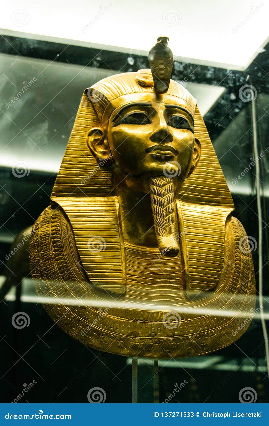 CAIRO, EGYPT 25.05.2018 Pharao Mask in Egyptian Museum Cairo Main ...