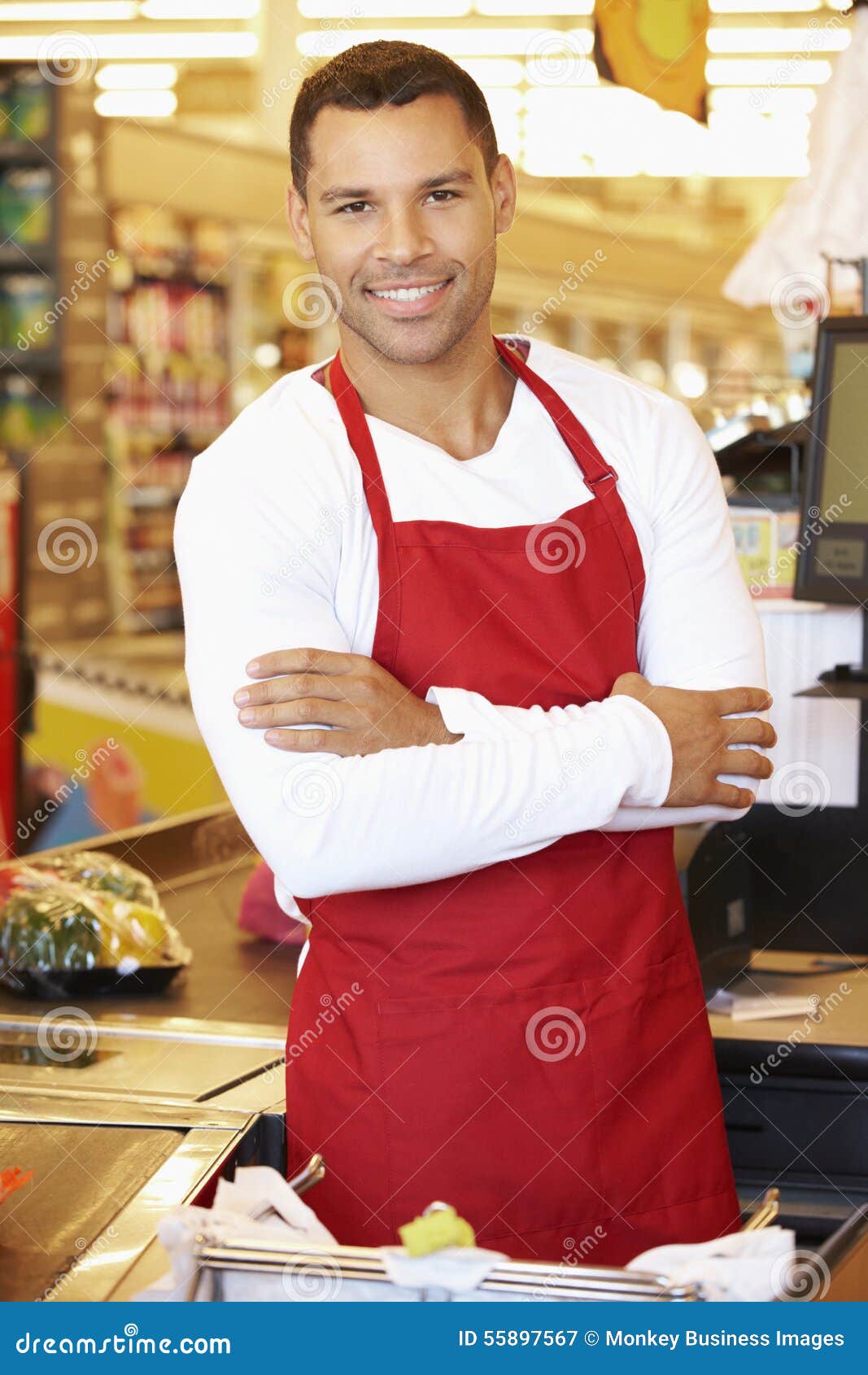 Caissier Masculin at Supermarket Checkout Image stock - Image du ...