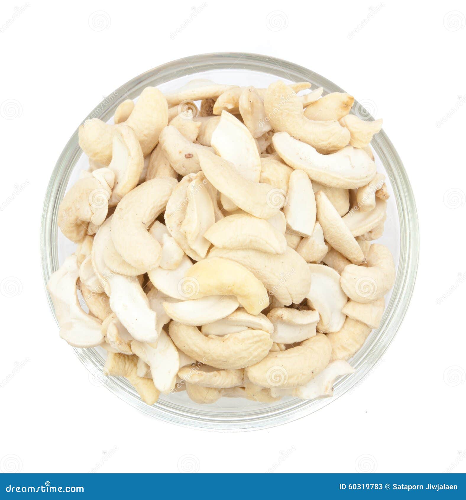 Cajus em uma bacia isolada imagem de stock. Imagem de porca - 60319783