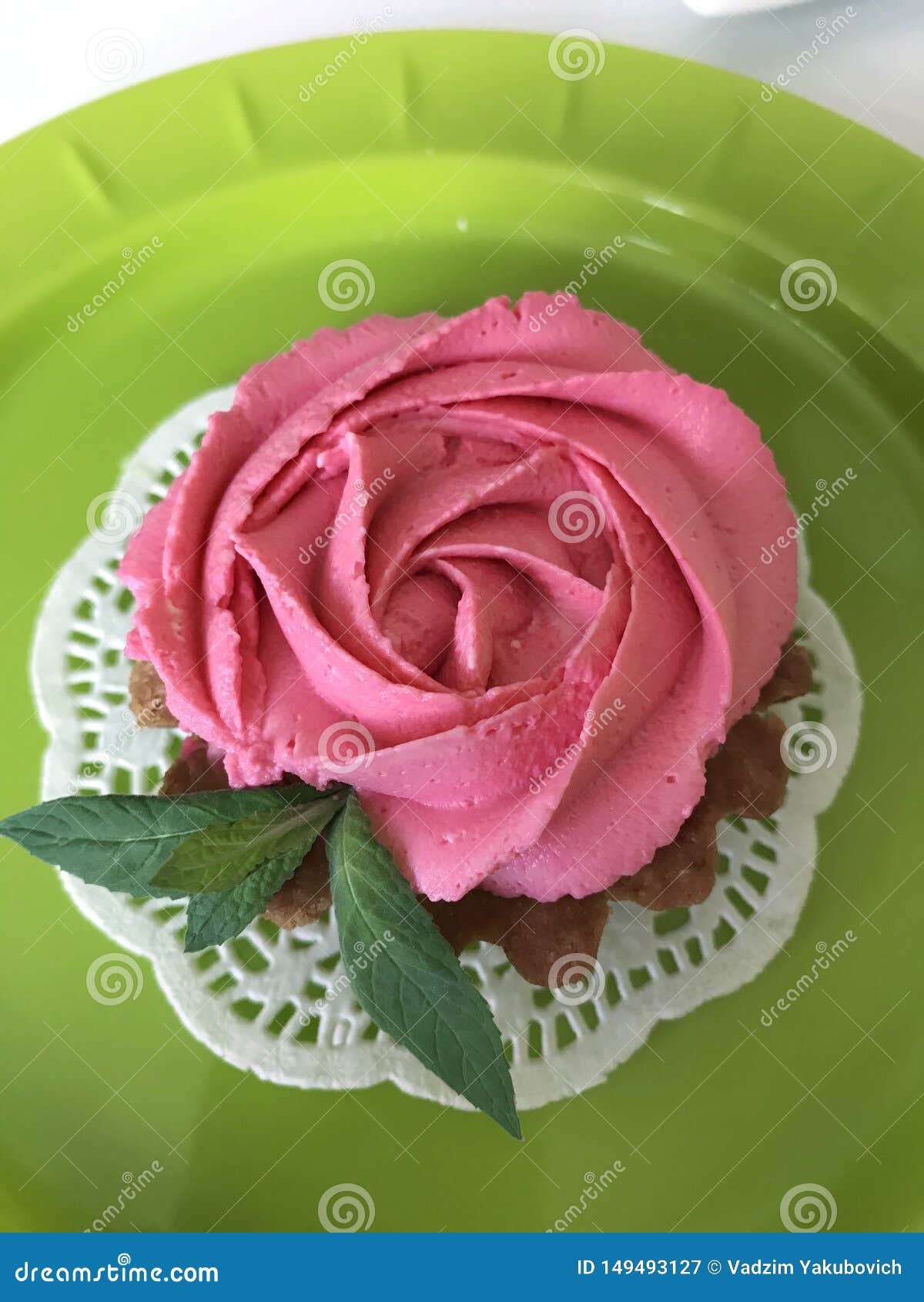 Cake Basket. Decorated with Cream Cheese Roses. Stock Image - Image of ...