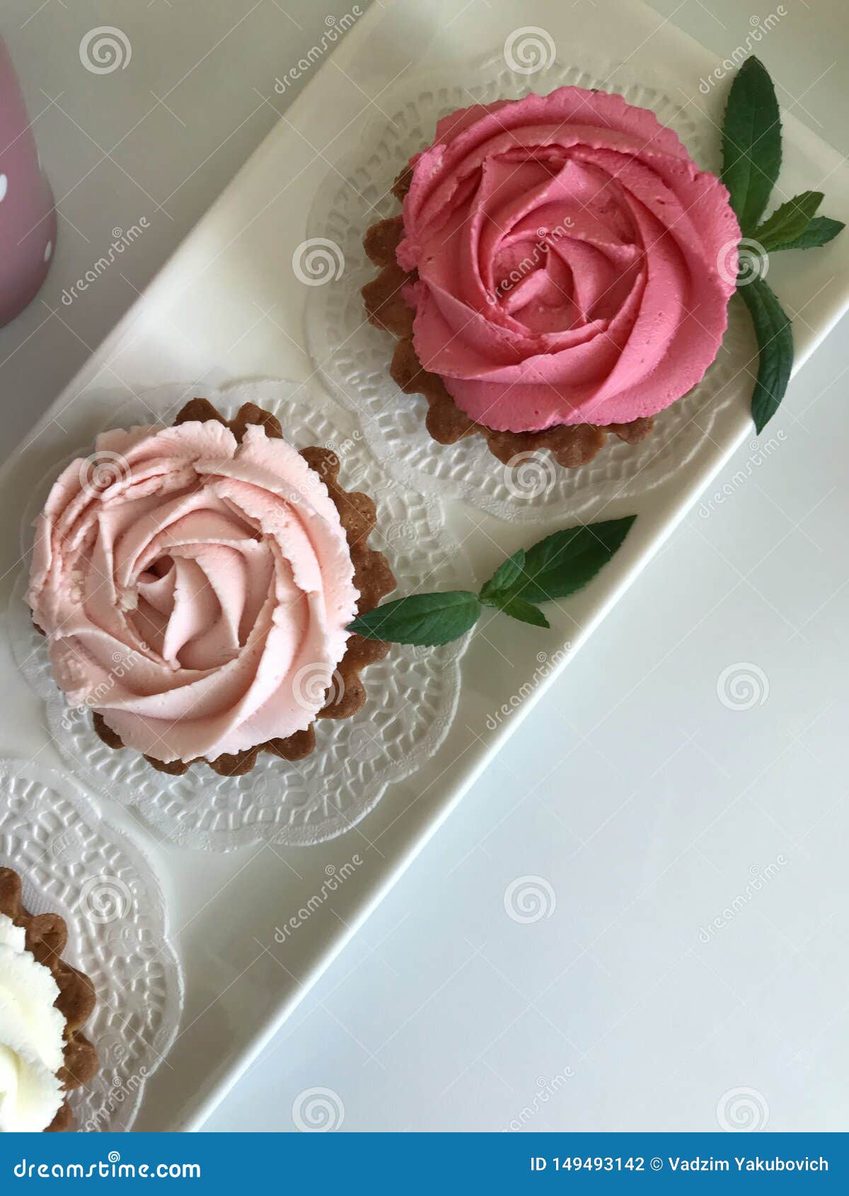 Cake Basket. Decorated with Cream Cheese Roses. Stock Photo - Image of ...
