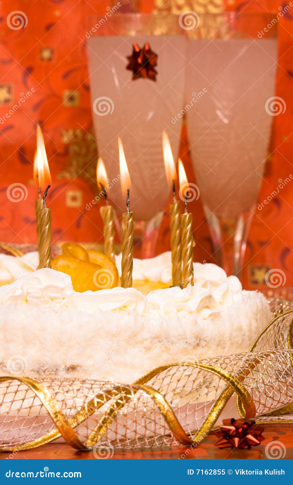 Cake and candles stock image. Image of gold, commemorate - 7162855