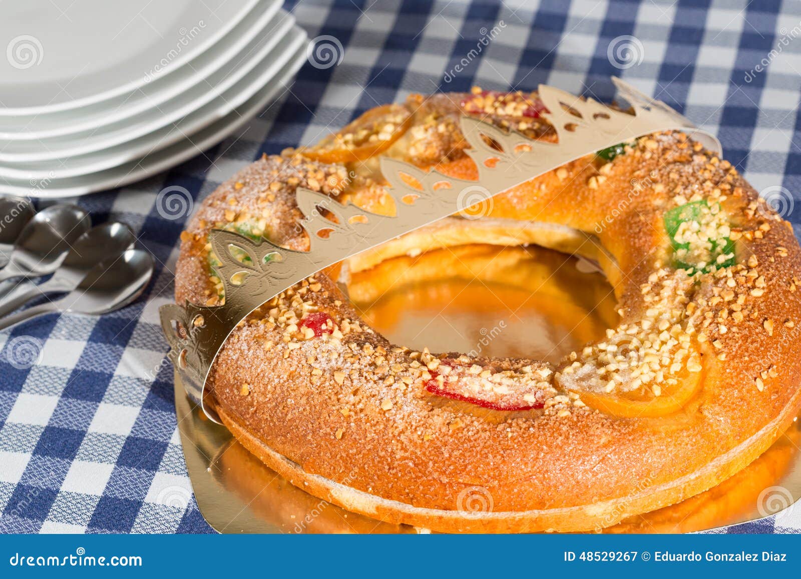 Cake of Kings stock image. Image of bakery, cake, crown - 48529267