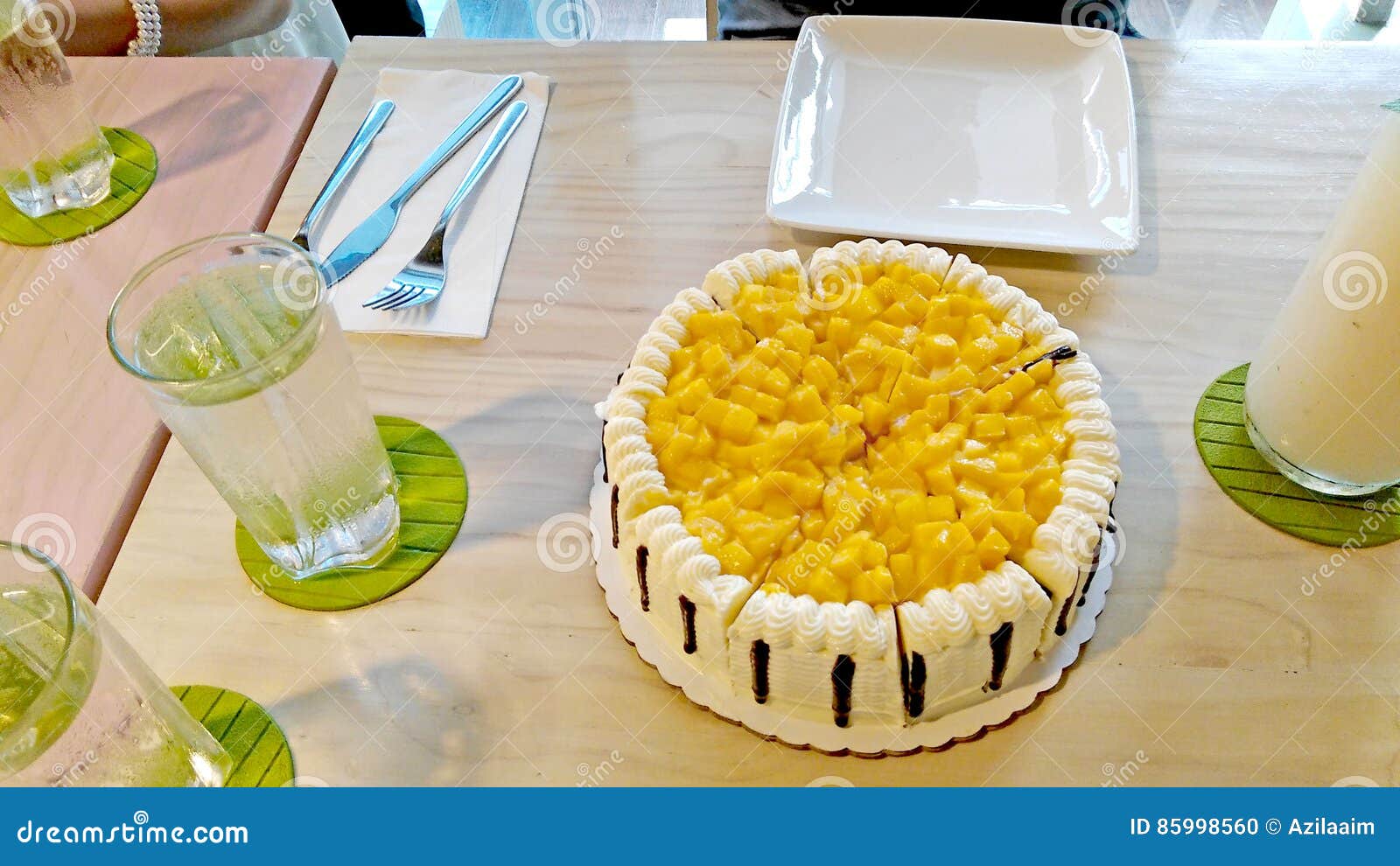 Mango Sansrival Cake Stock Photos - Free & Royalty-Free Stock Photos ...