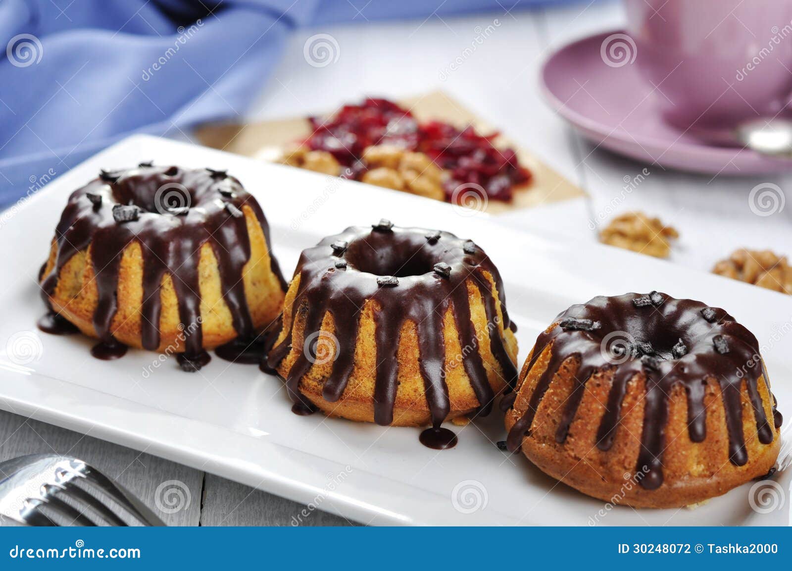 Cake with Melted Chokolate Icing Stock Photo - Image of sugar, dessert ...