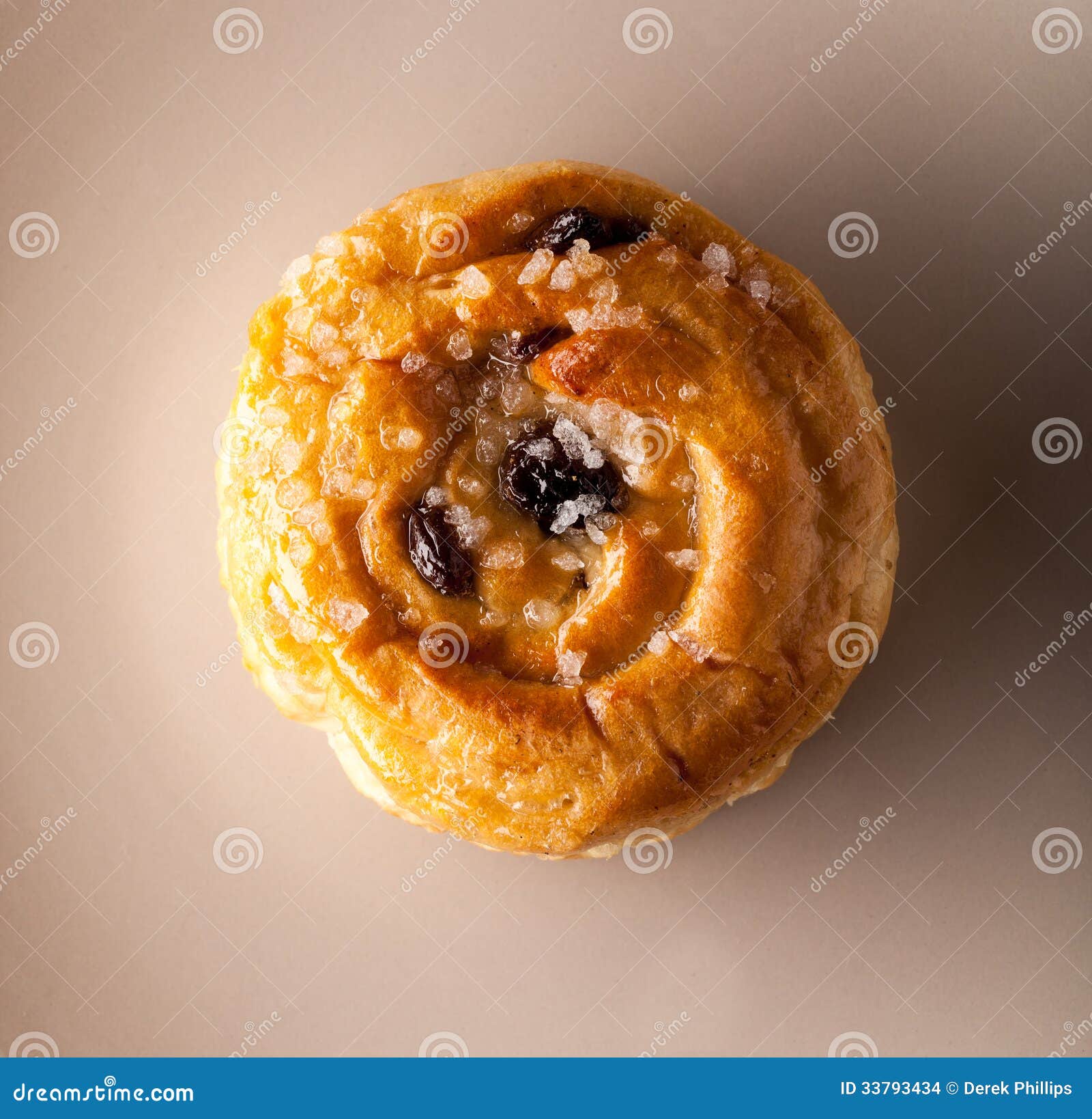 Cake on Plate Top Down View Stock Photo - Image of plate, product: 33793434