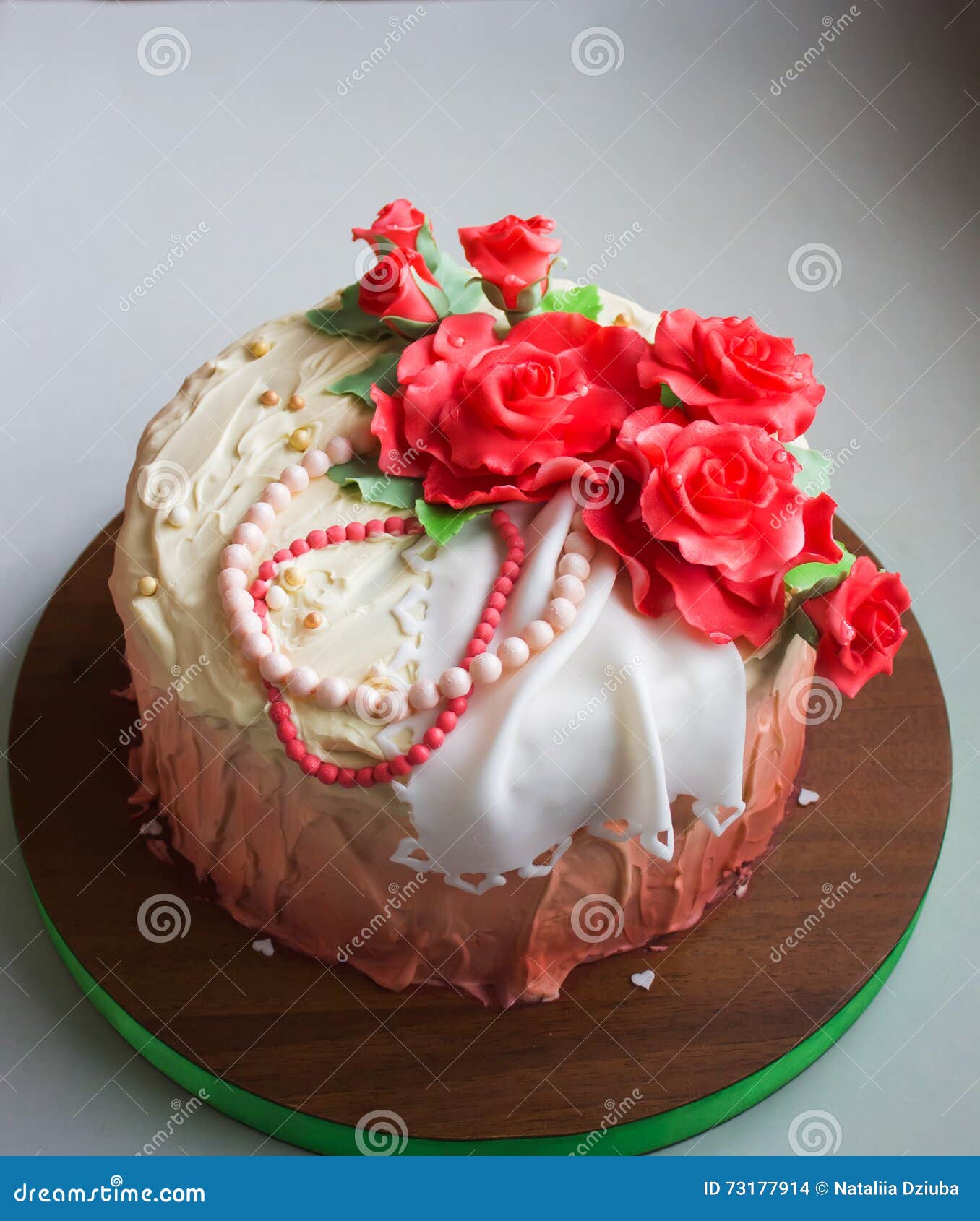 Cake with red sugar roses stock photo. Image of decorated - 73177914