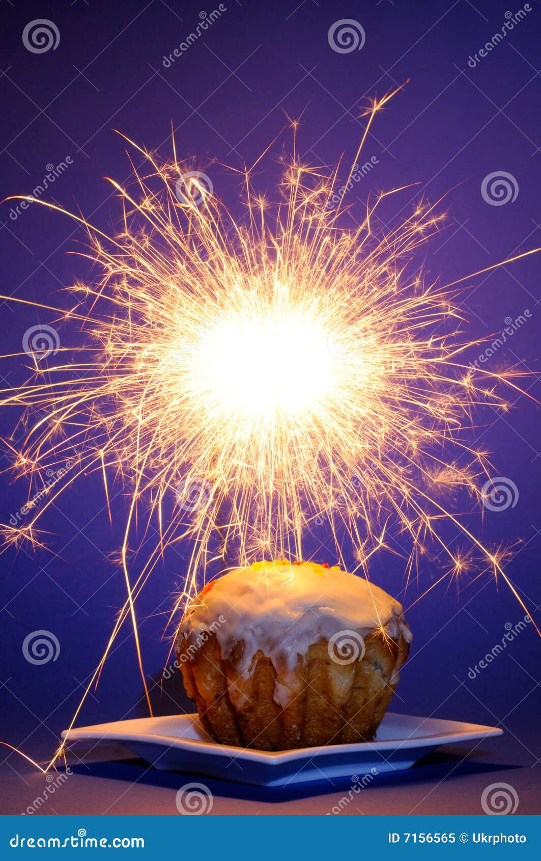 Cake with sparkler stock image. Image of shiny, illuminated - 7156565